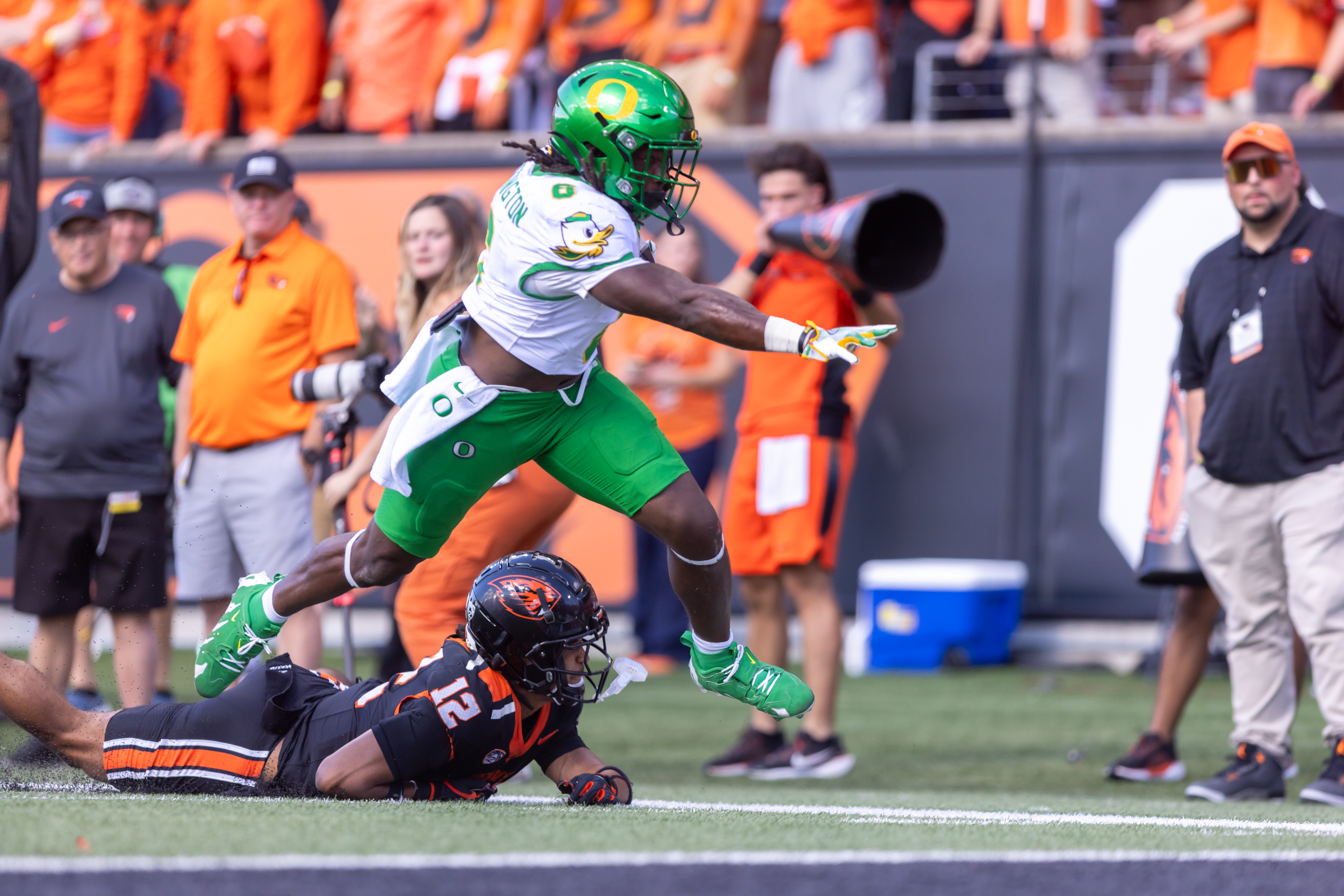 No. 9 Oregon Ducks vs. Oregon State Beavers: Sept. 14, 2024 ...