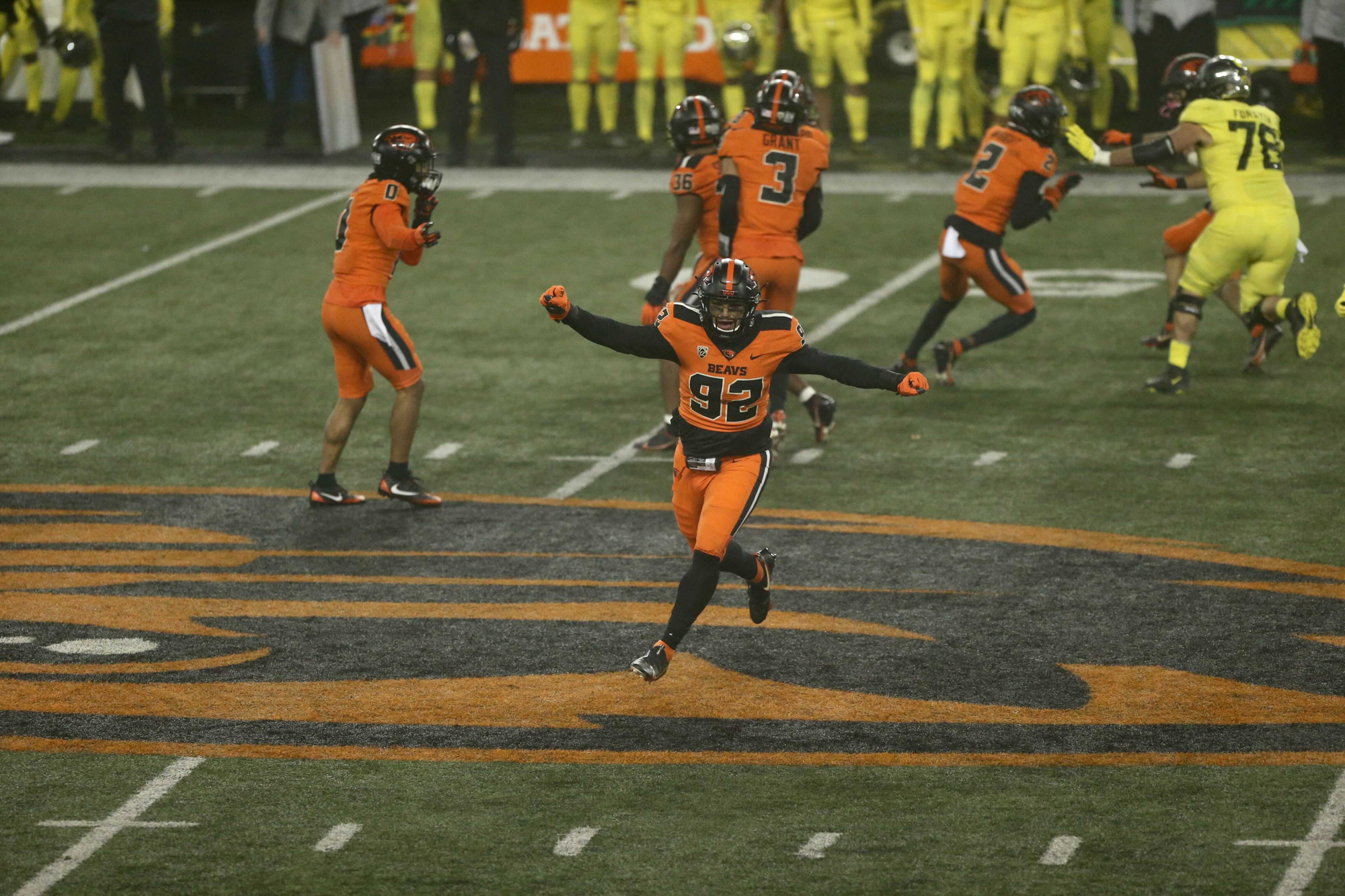Oregon Ducks vs. Oregon State Beavers football: Nov. 27, 2020 ...
