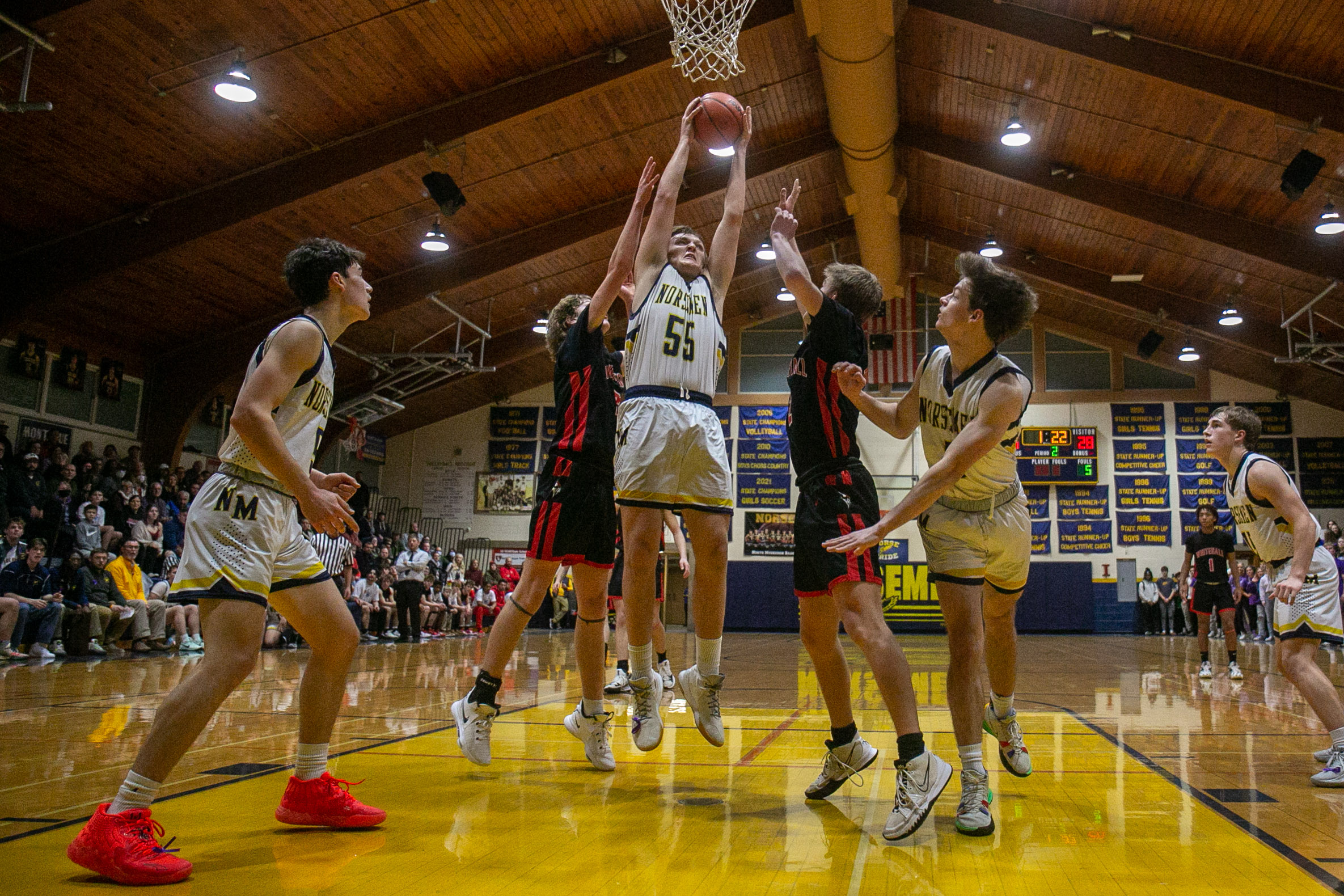 North Muskegon loses at home against Whitehall 69-61 - mlive.com