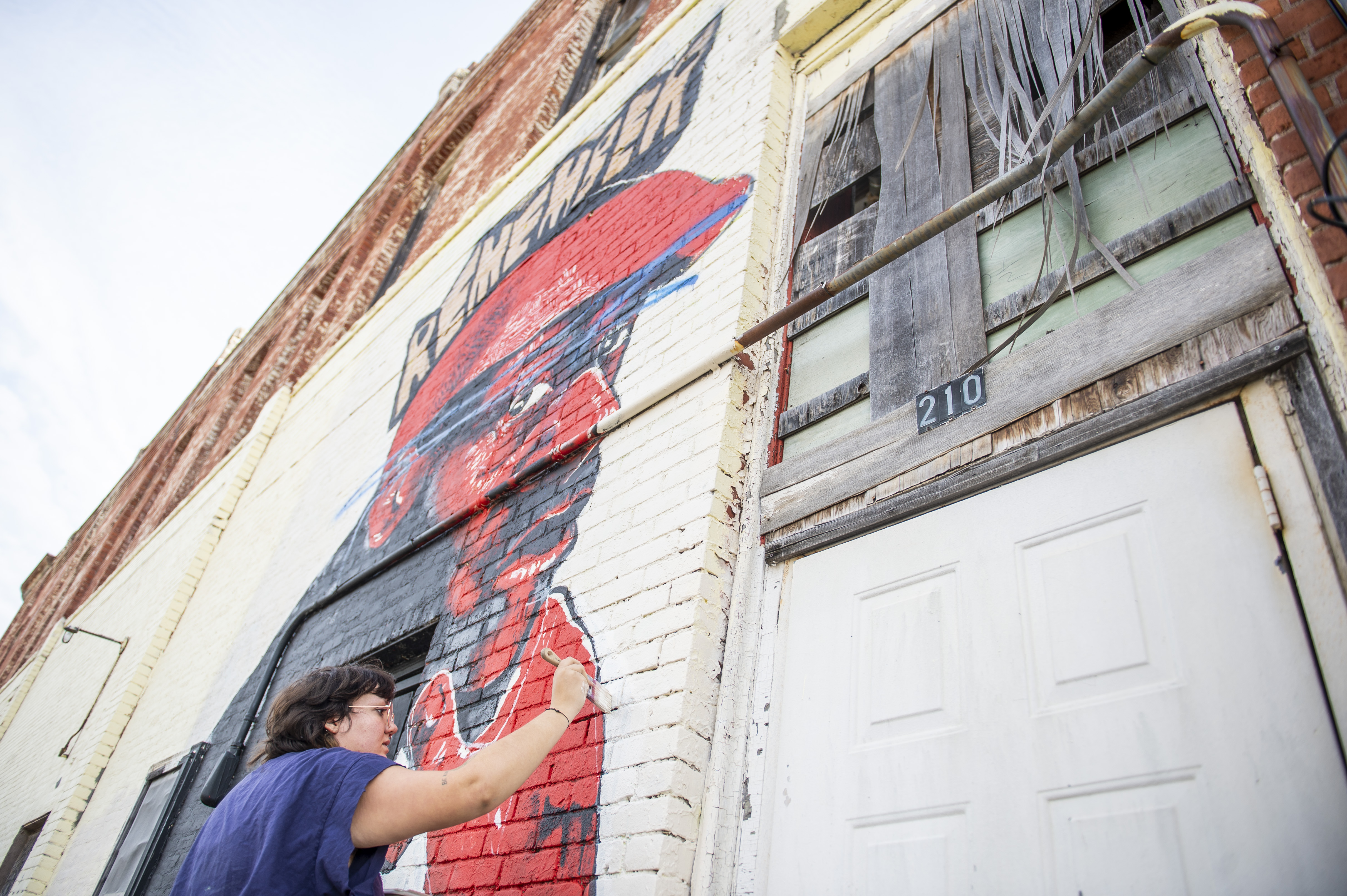 Saginaw’s Milton Hall mural defaced - mlive.com