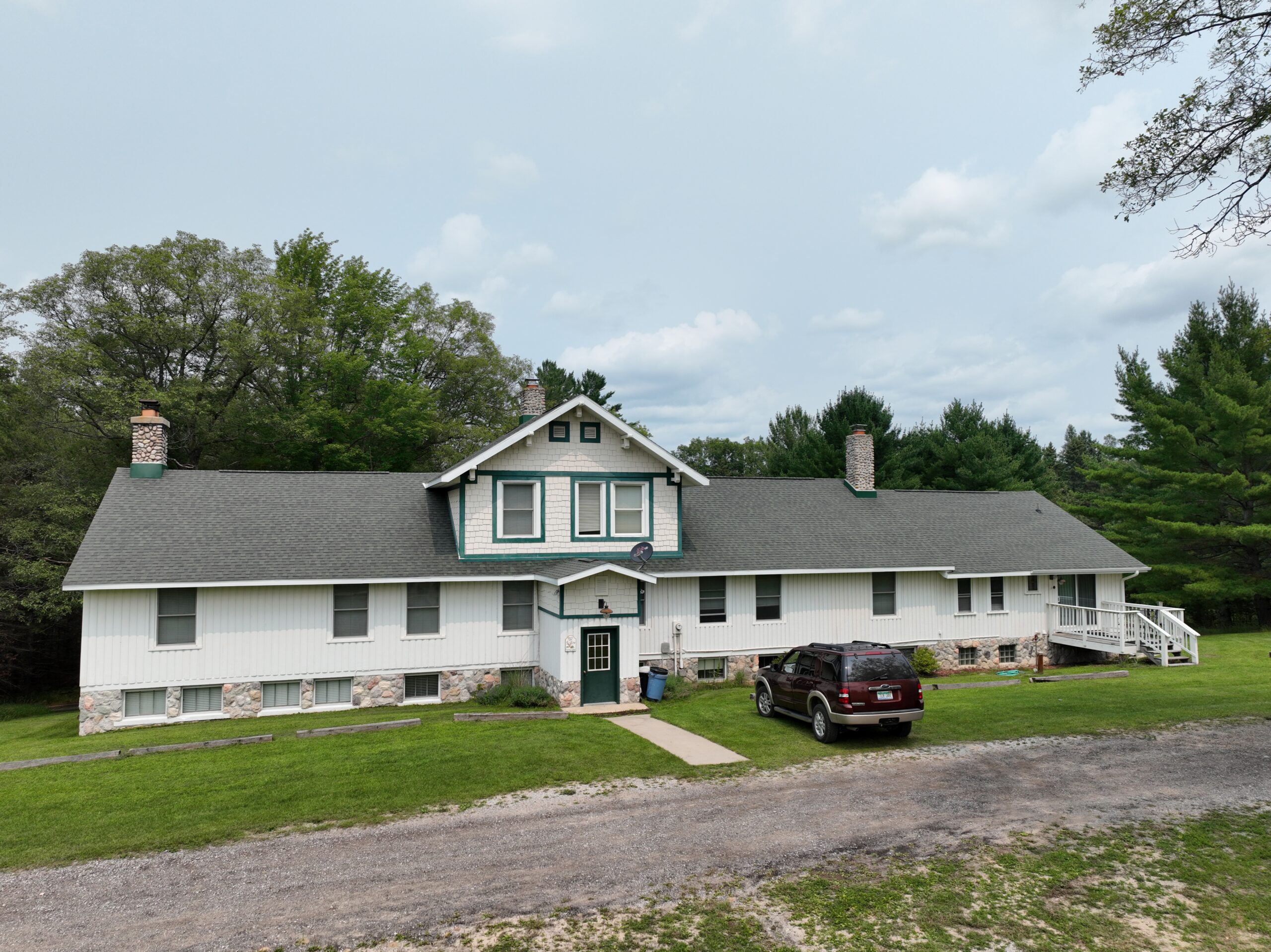 Hunting heaven: 3,000-acre property with near-lakefront lodge hits ...