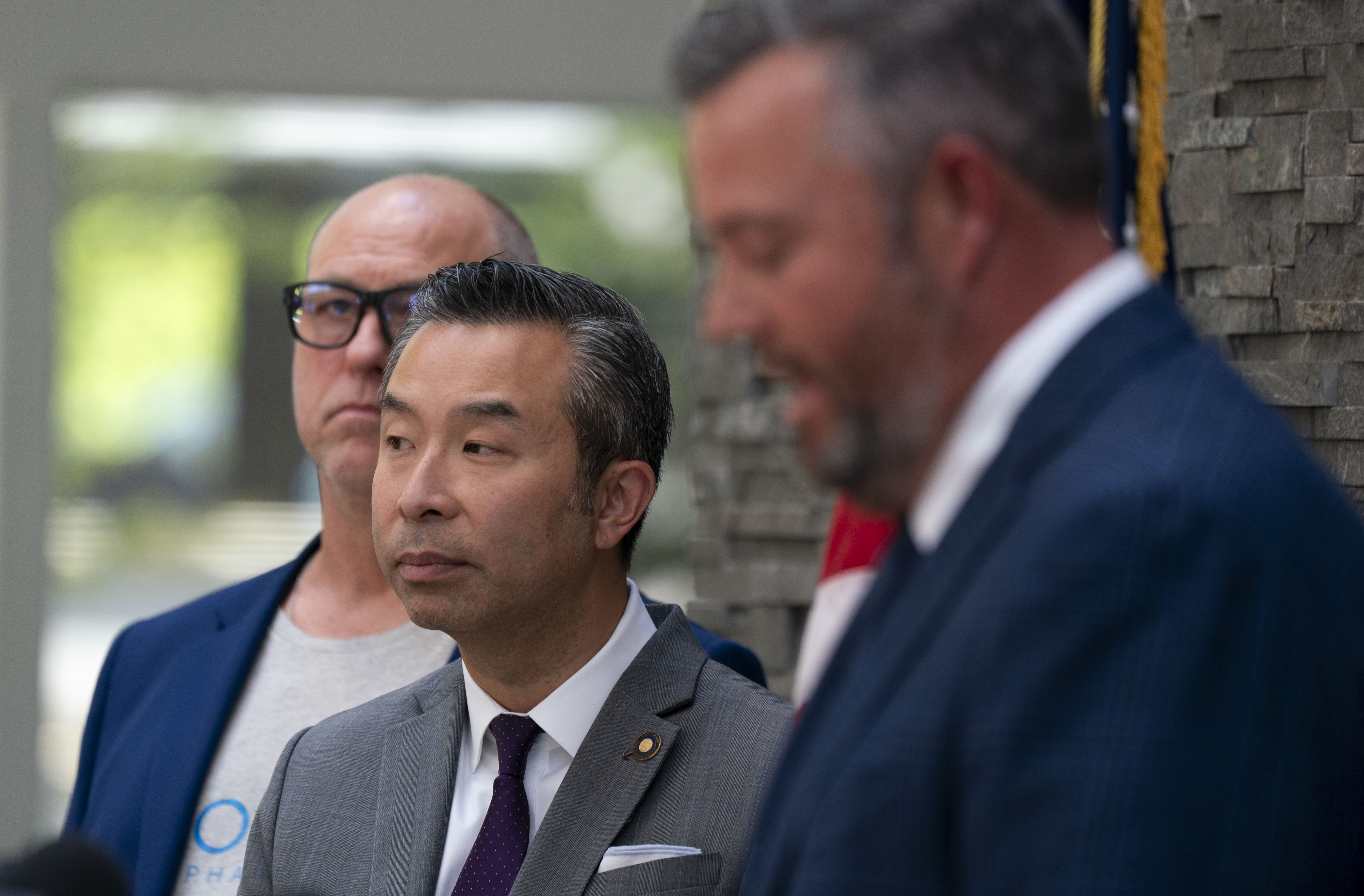 Oregon Attorney General Dan Rayfiled files lawsuit against Trump ...