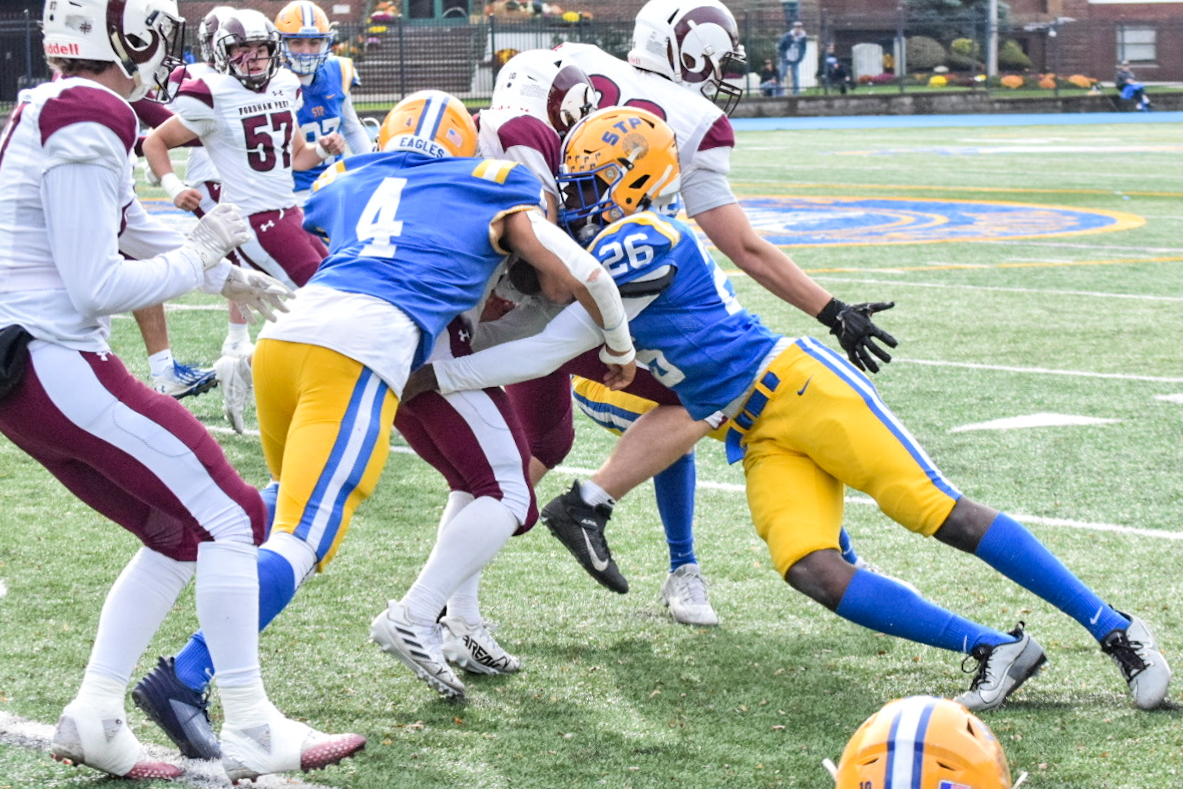 St. Peter's overtakes Fordham Prep, 40-20 - silive.com
