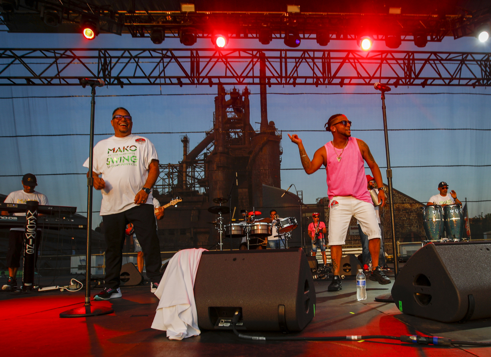 Hector Tricoche & Michael Stuart plays Wind Creek Steel Stage at ...