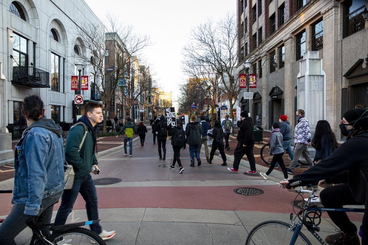 Kalamazoo holds Black Lives Matter protest after the death of Daunte ...