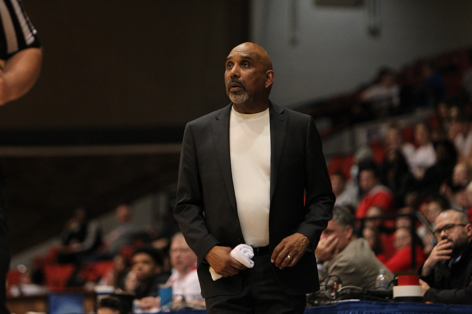 St. Vincent-St Mary vs Chaney Div II Regional basketball - cleveland.com