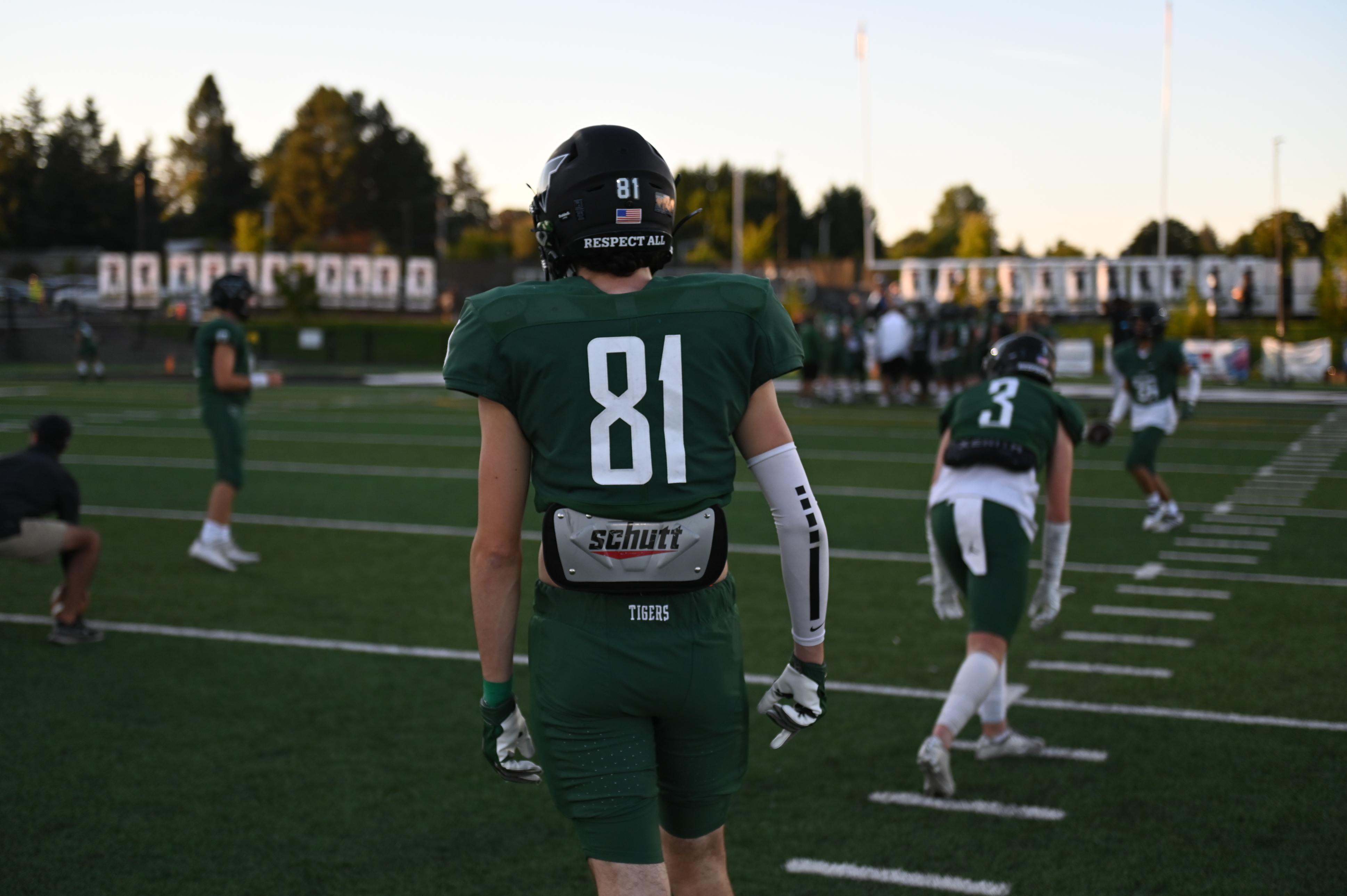 Tigard Tigers vs Liberty Falcons football - oregonlive.com