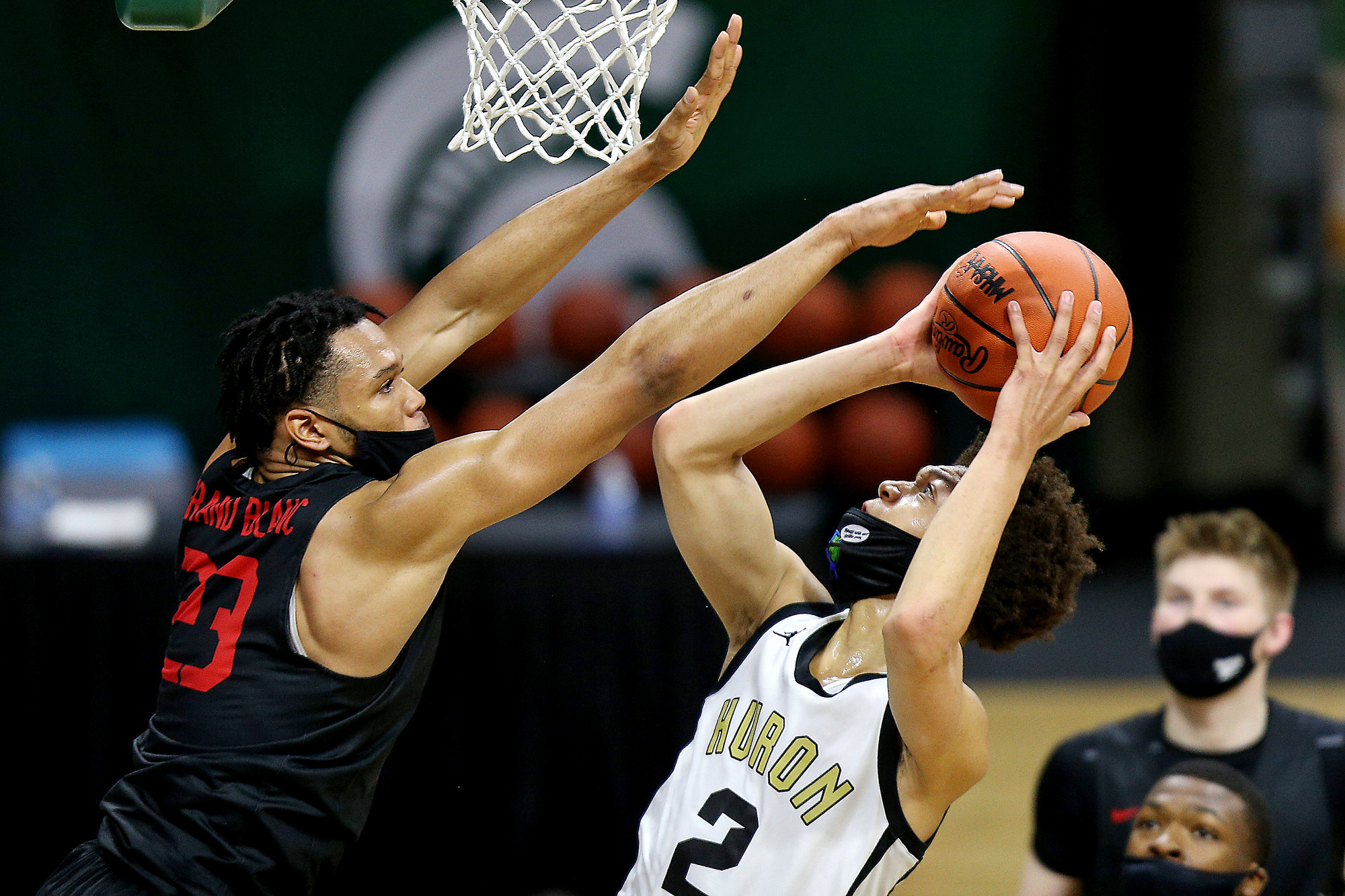 MHSAA Division 1 boys basketball championship: Grand Blanc vs. Ann ...