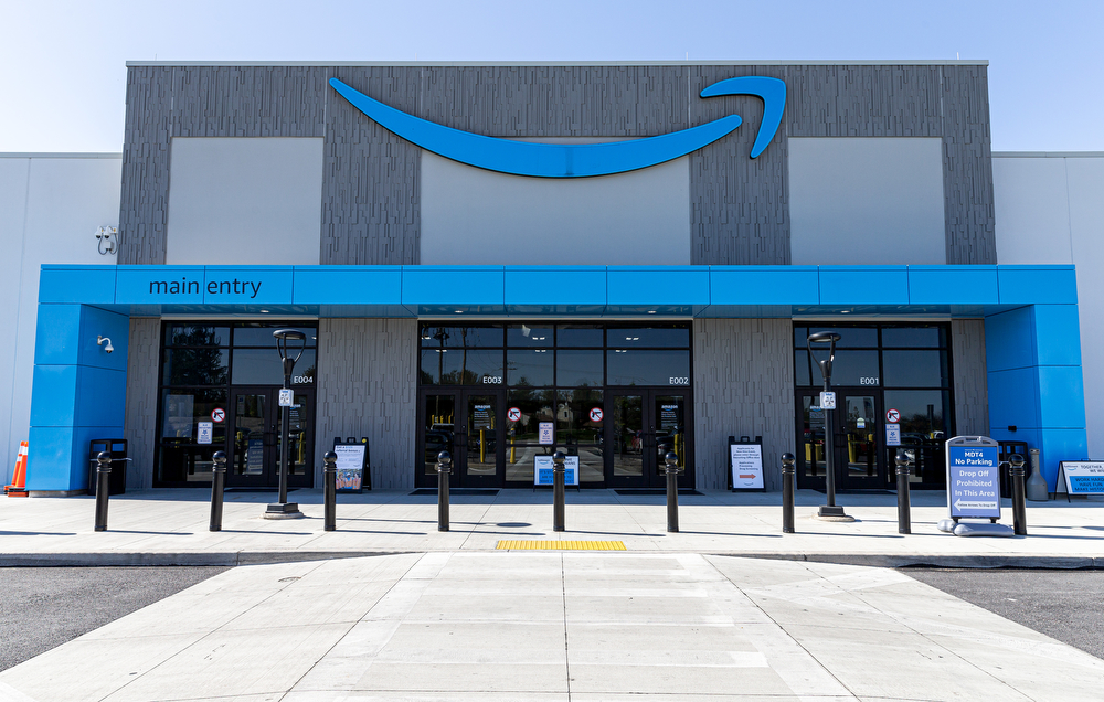 New Amazon fulfillment center has opened in York County ...