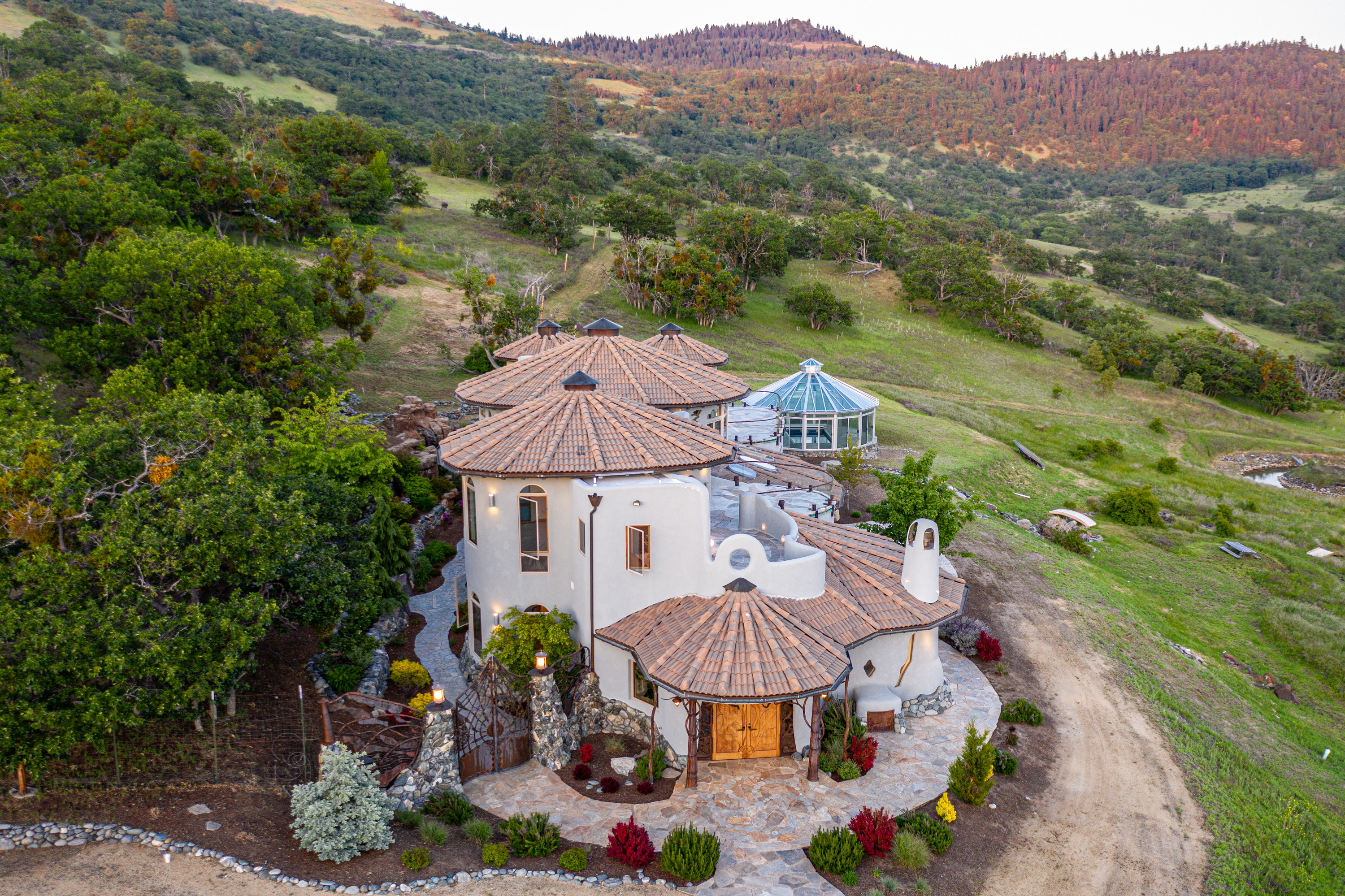 'Work of art’ Ashland house - oregonlive.com