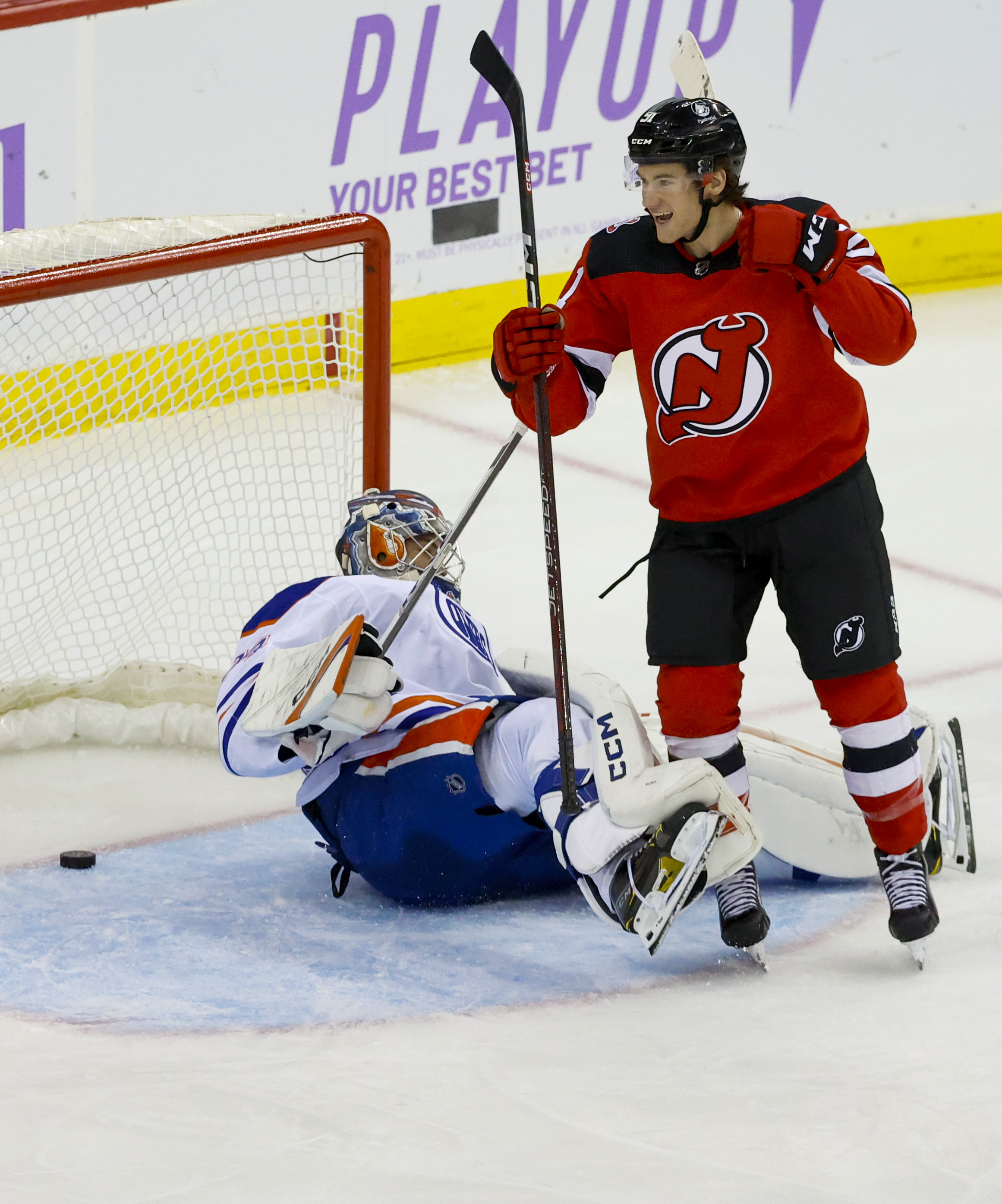 N.J. Devils defeat Edmonton Oilers, 5-2 - nj.com