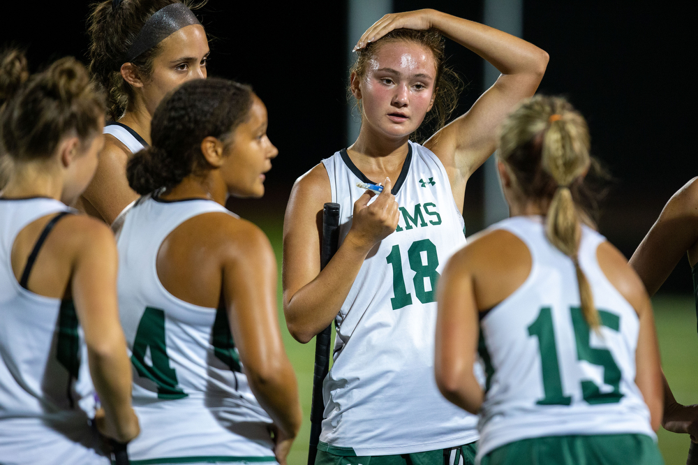 CV scores in the closing minutes for a 2-1 field hockey win over CD ...