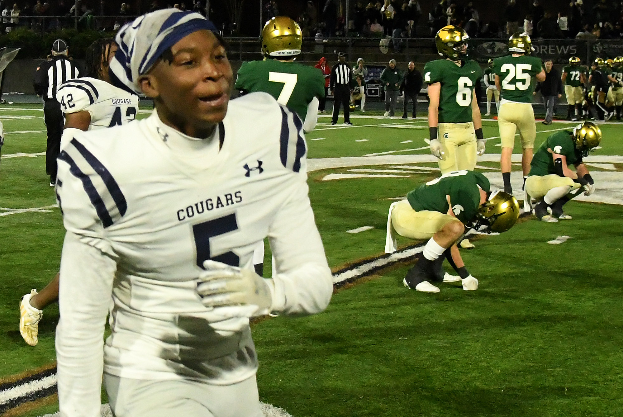 Clay-Chalkville vs. Mountain Brook football - al.com