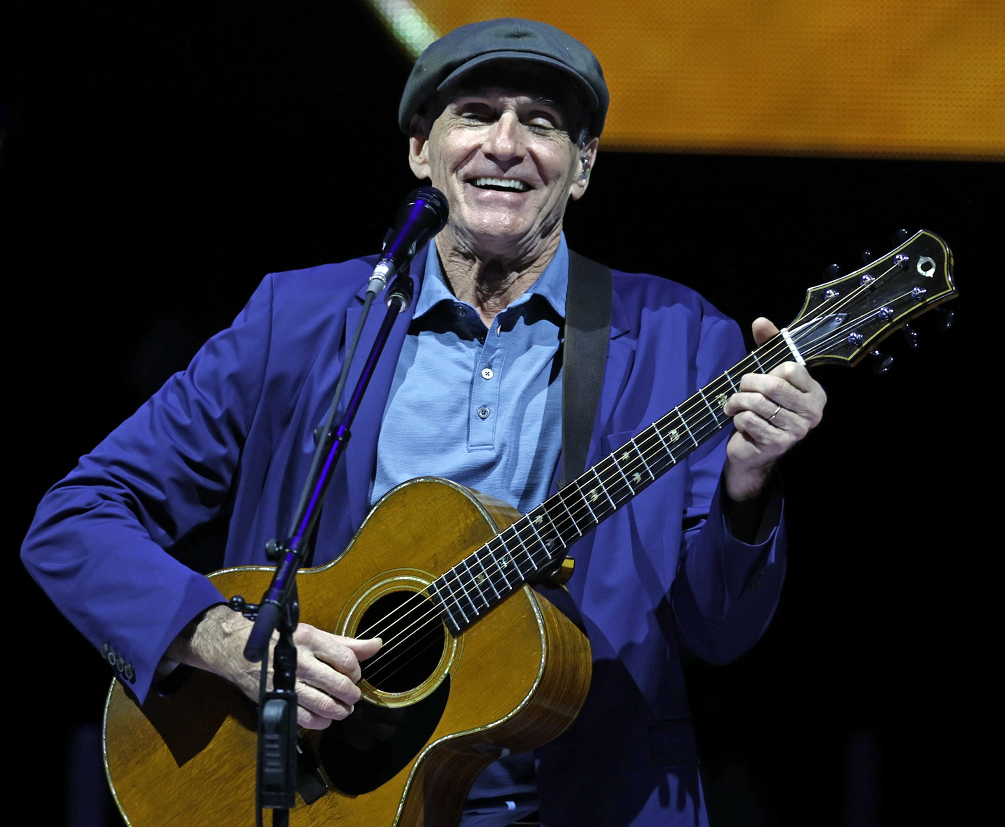 James Taylor at the the Empower Amp in Syracuse - syracuse.com