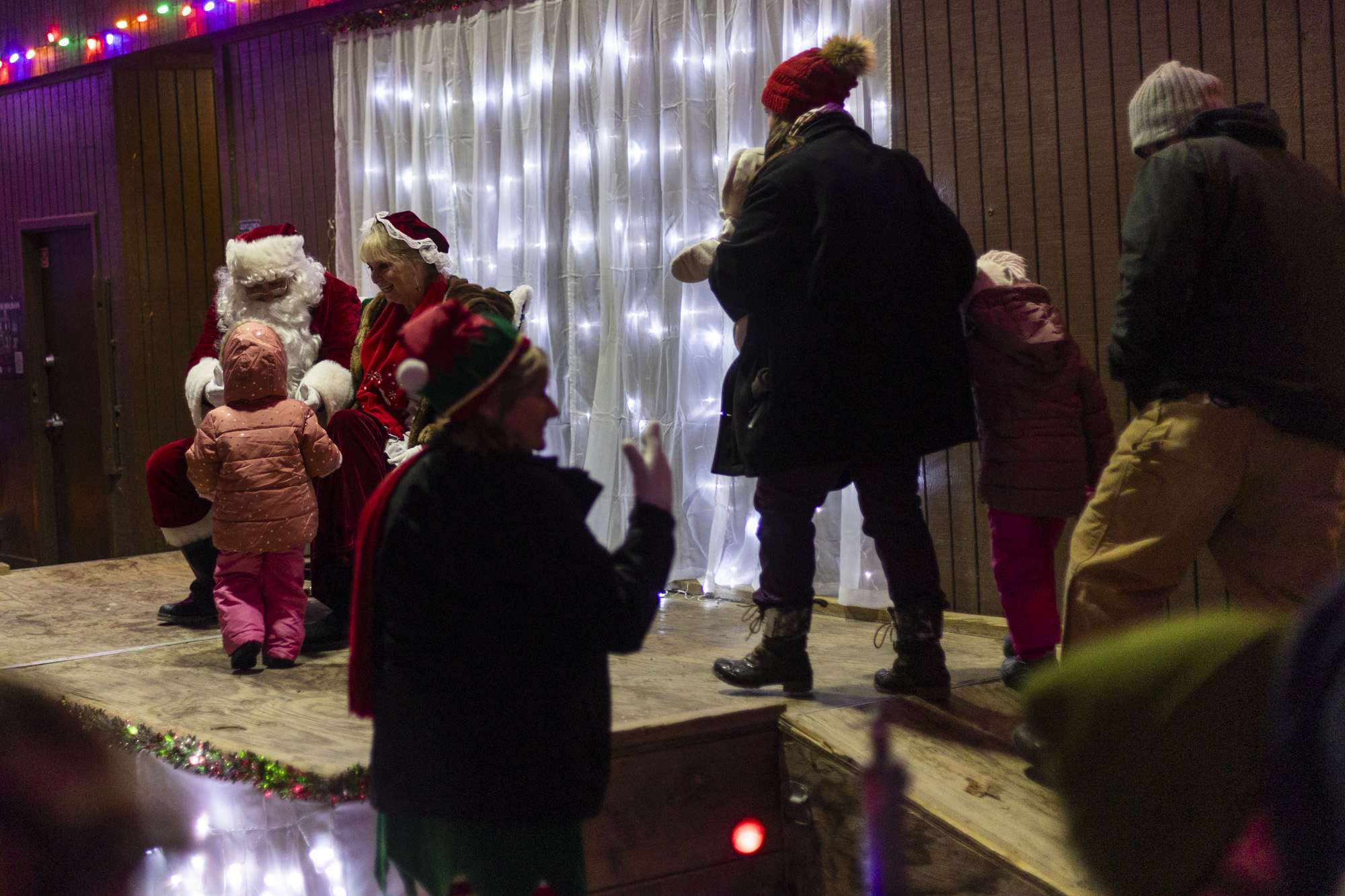 Sixth Annual Tree Lighting - mlive.com