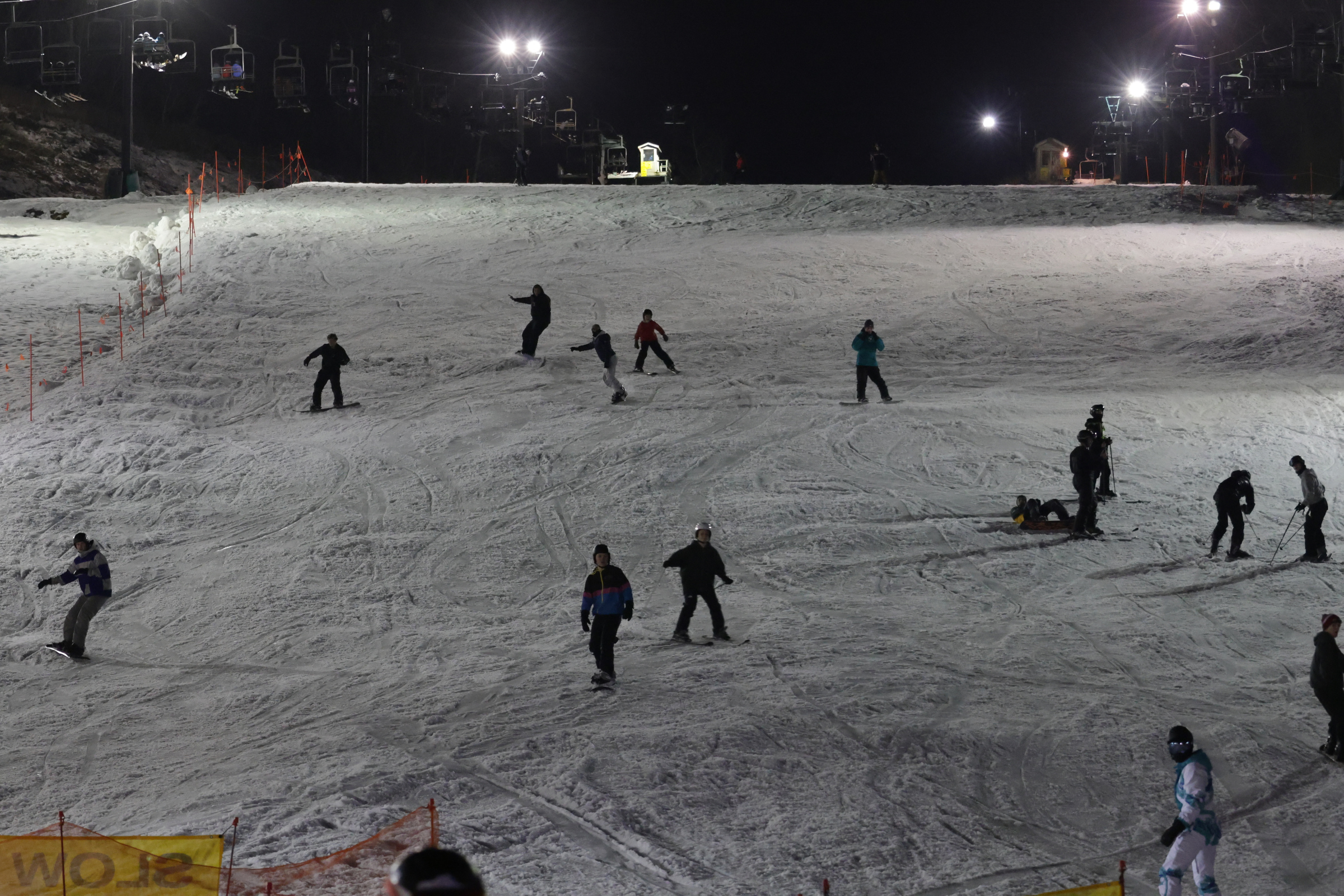 Boston Mills fills the slopes on opening day - cleveland.com