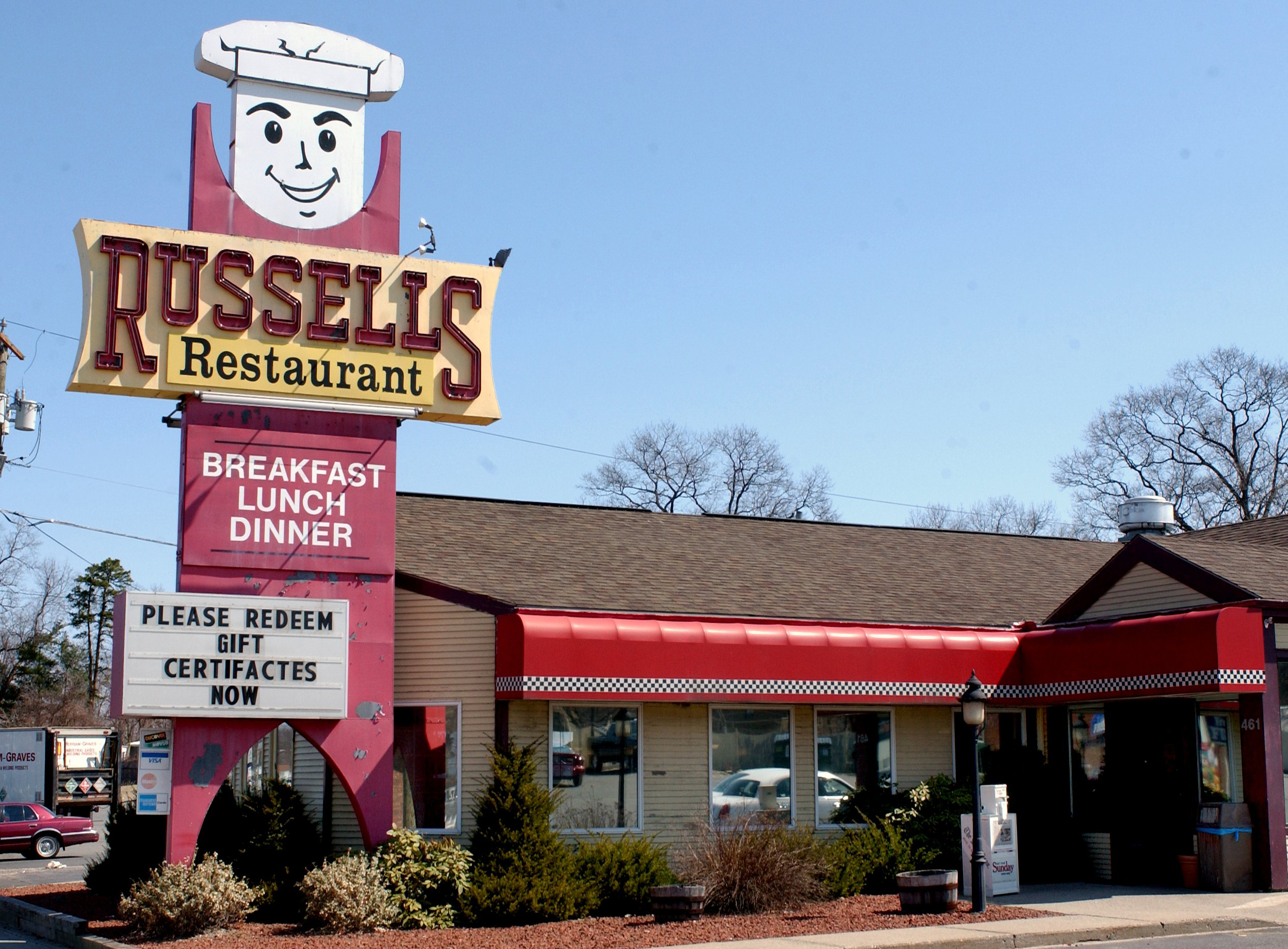 EMBR cannabis dispensary under construction in Springfield's Pine Point ...