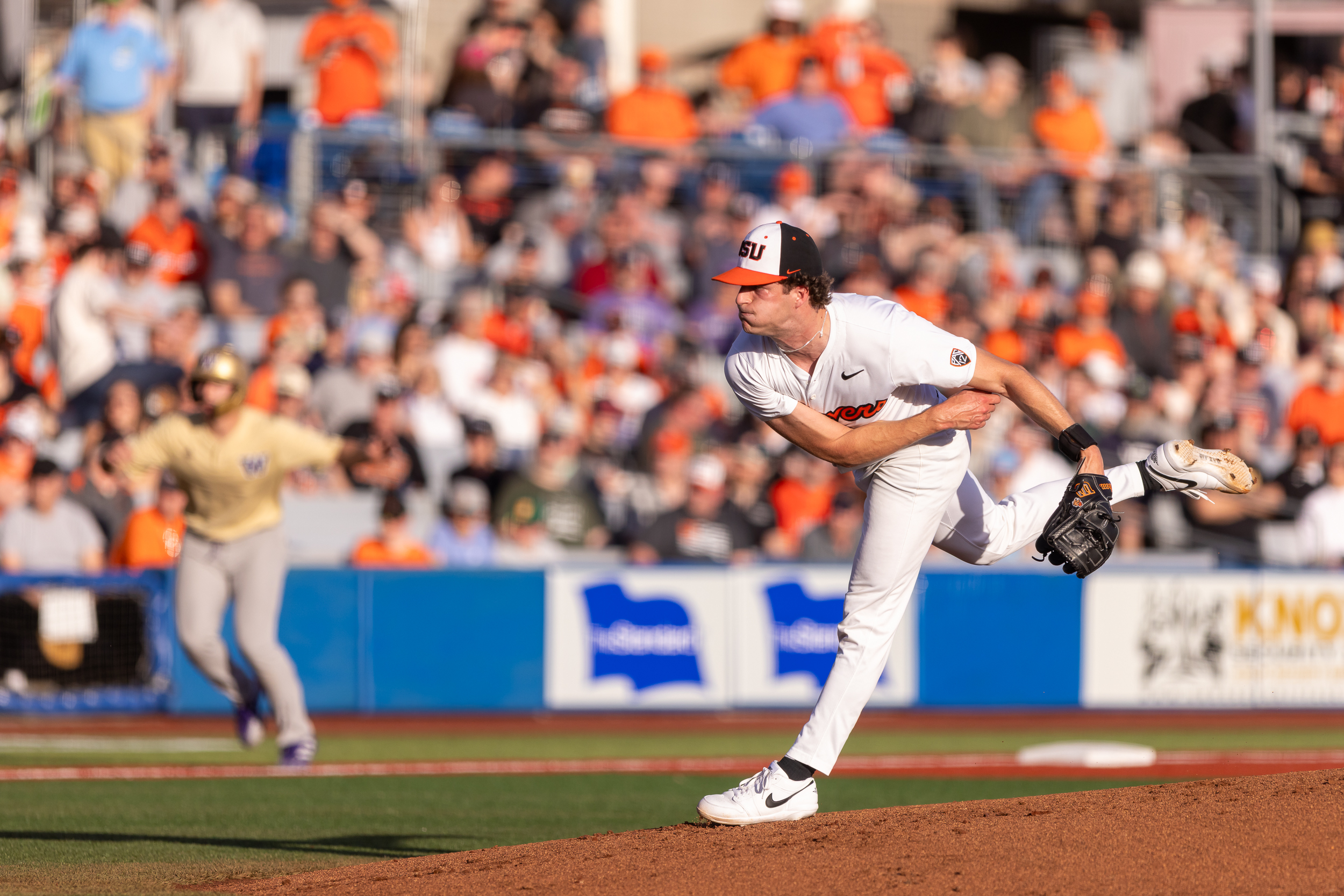 Oregon State Beavers baseball vs. Washington: March 25, 2025 ...