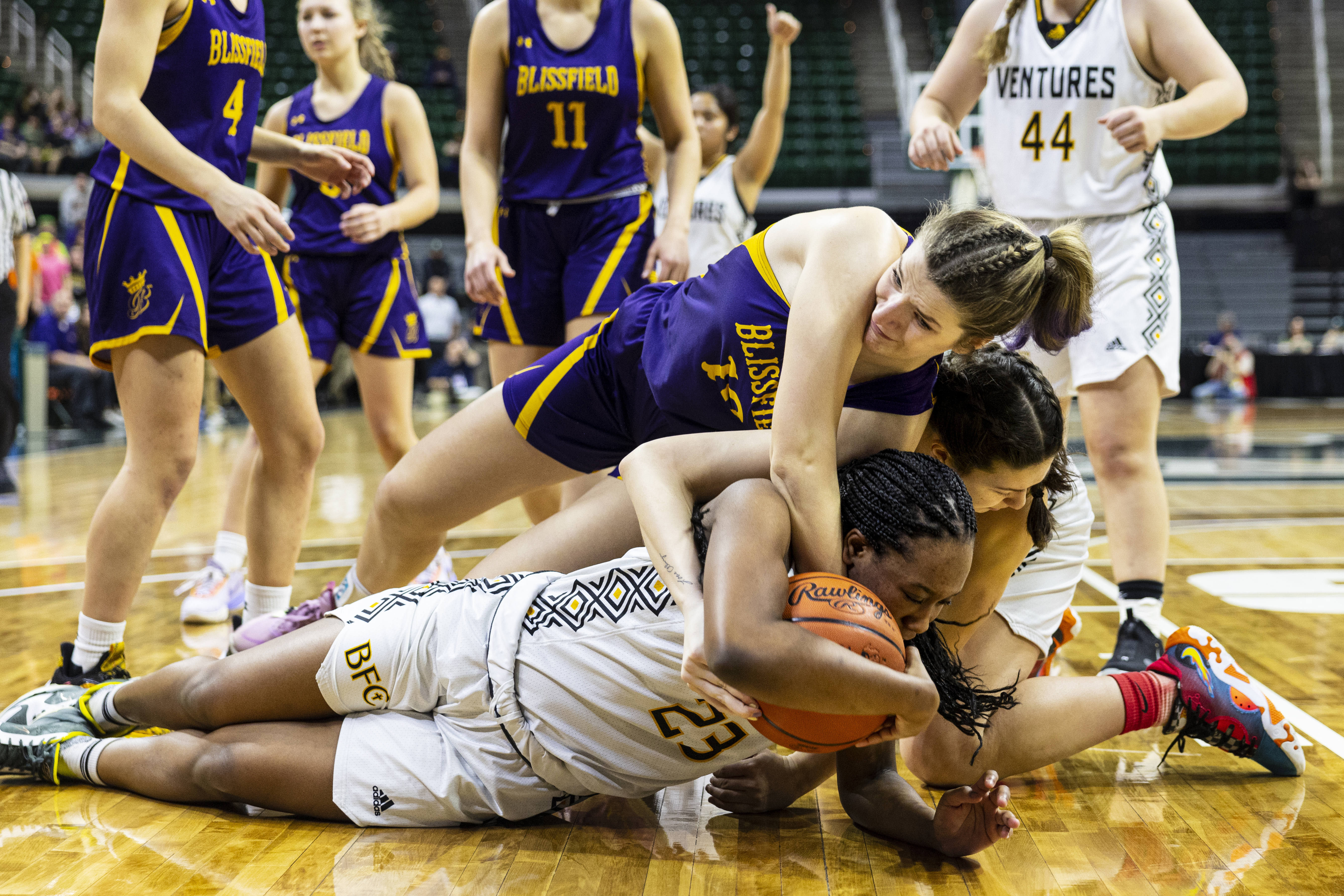 Blissfield defeats Madison Heights Bishop Foley to advance to MHSAA D3 ...