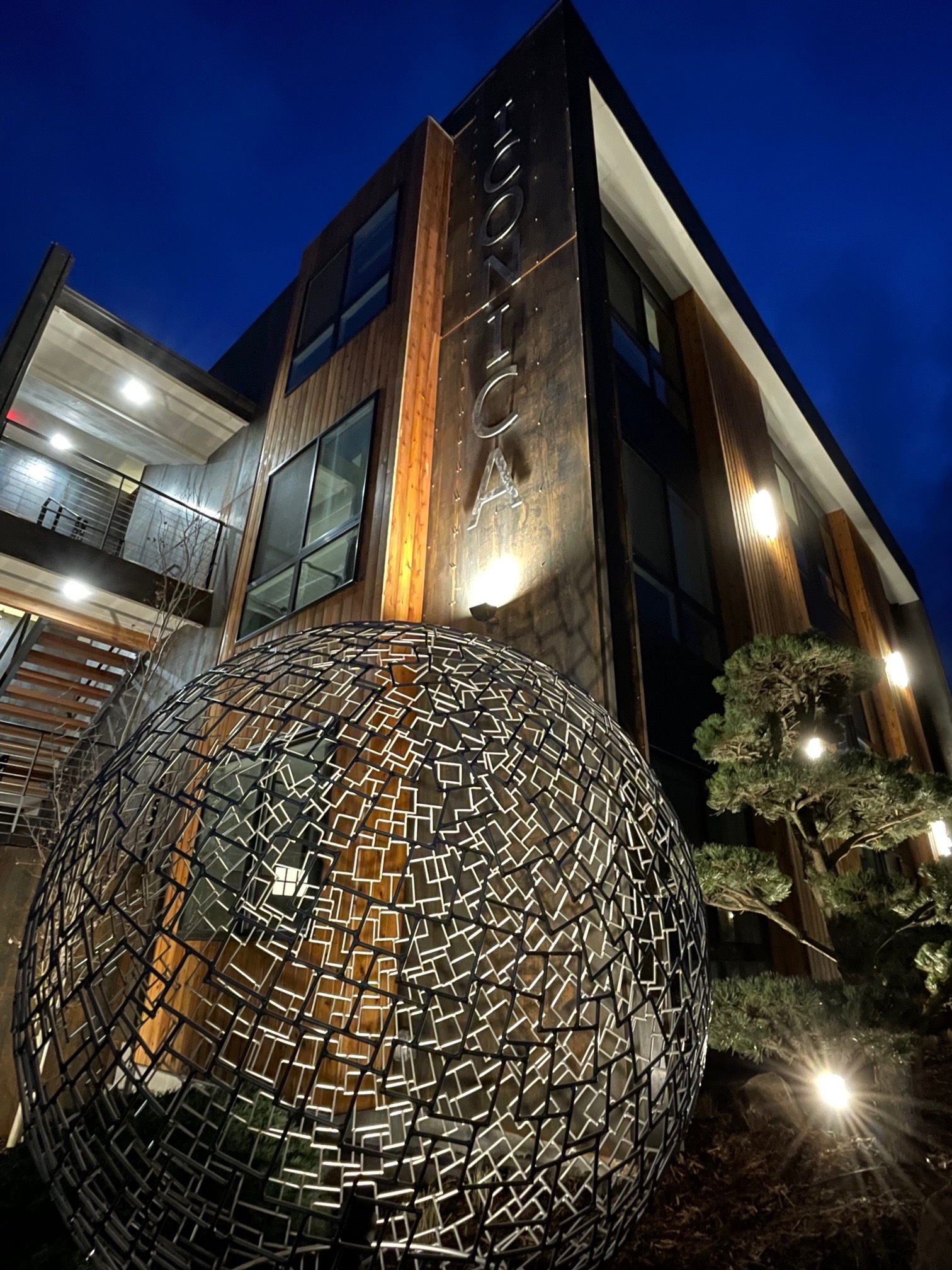 Hotel Iconica - oregonlive.com