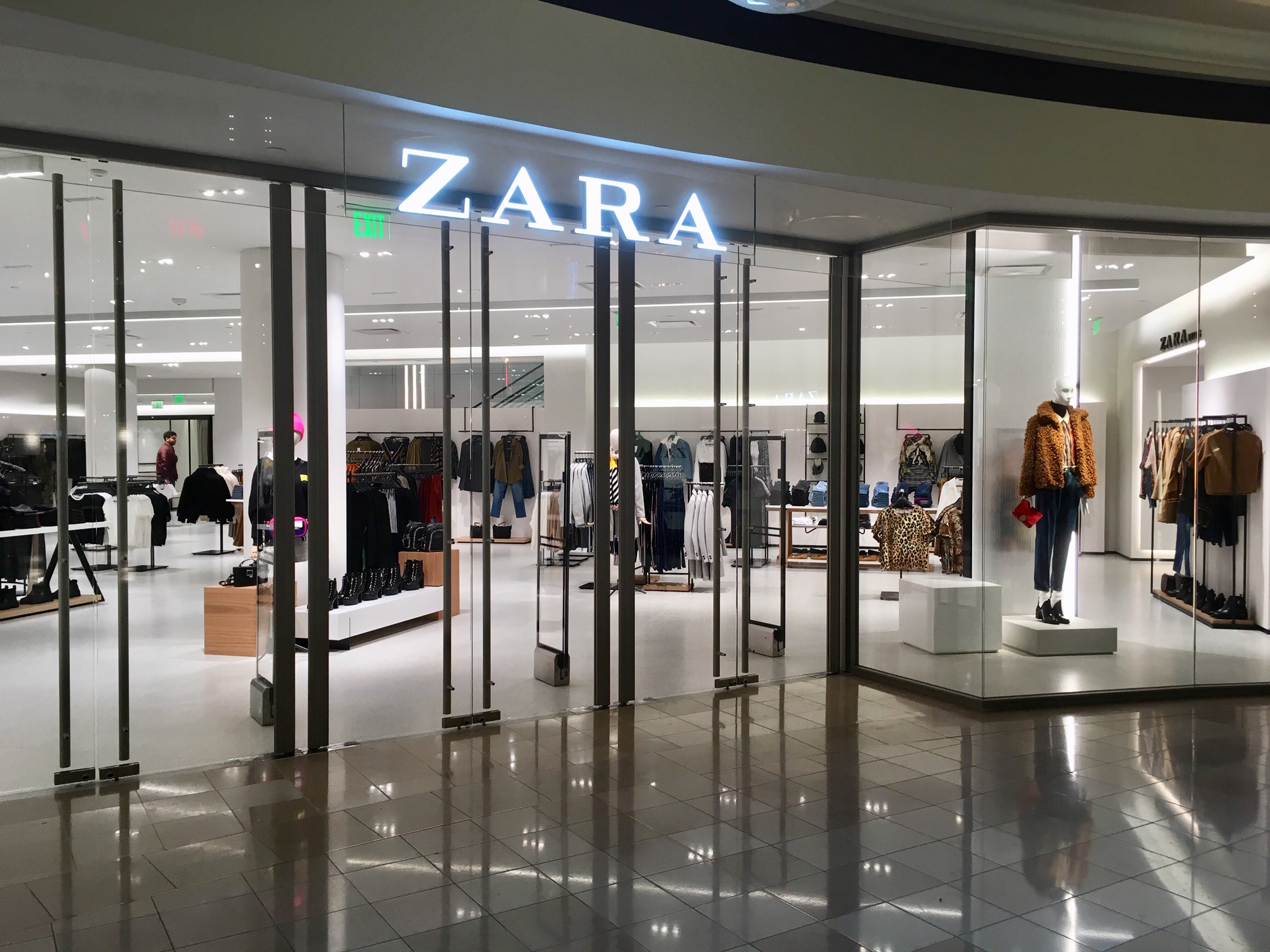 Derri re tape Battre Zara Locations Usa Climatisation Mode S quence