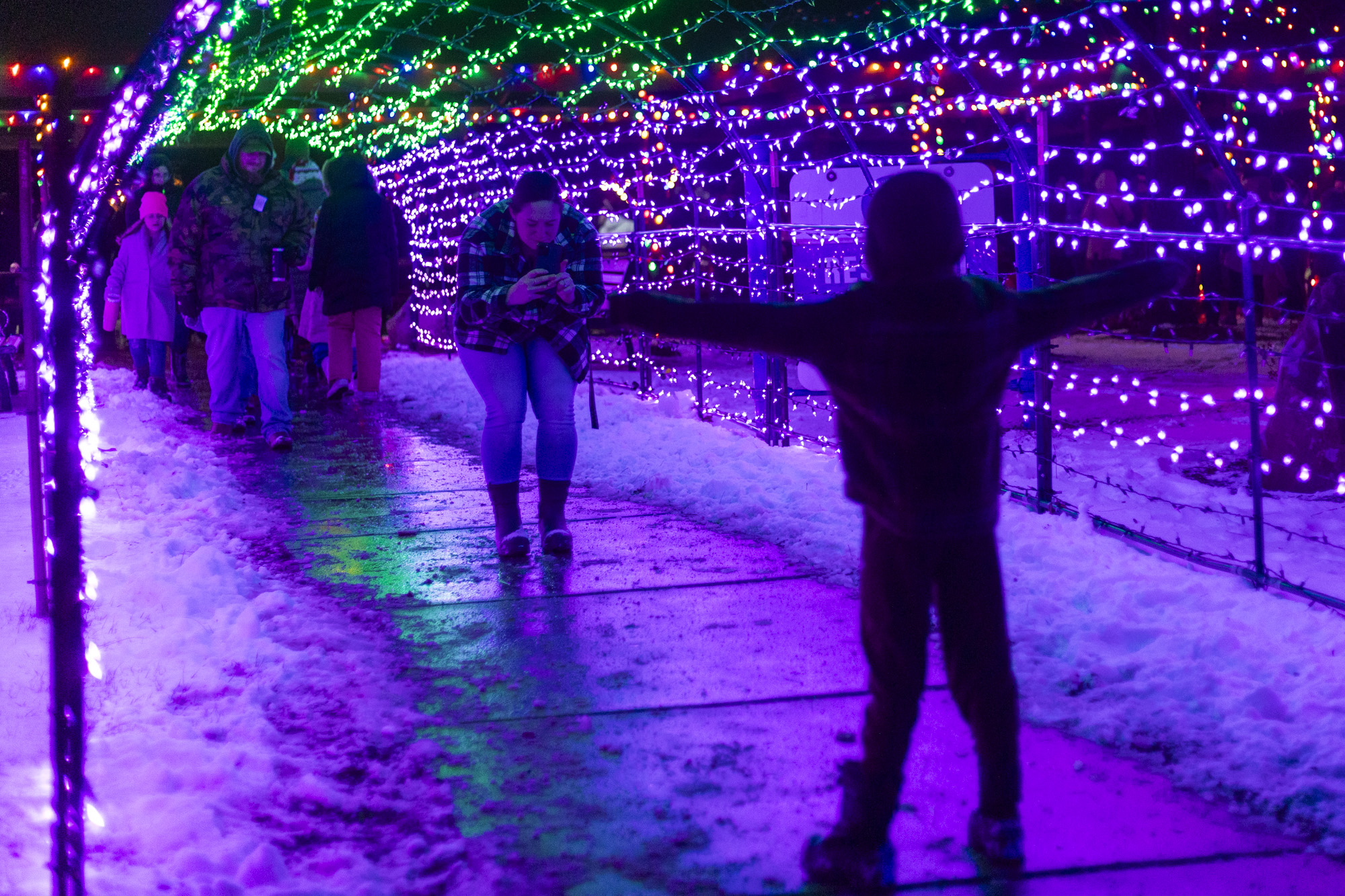 Sixth Annual Tree Lighting - mlive.com