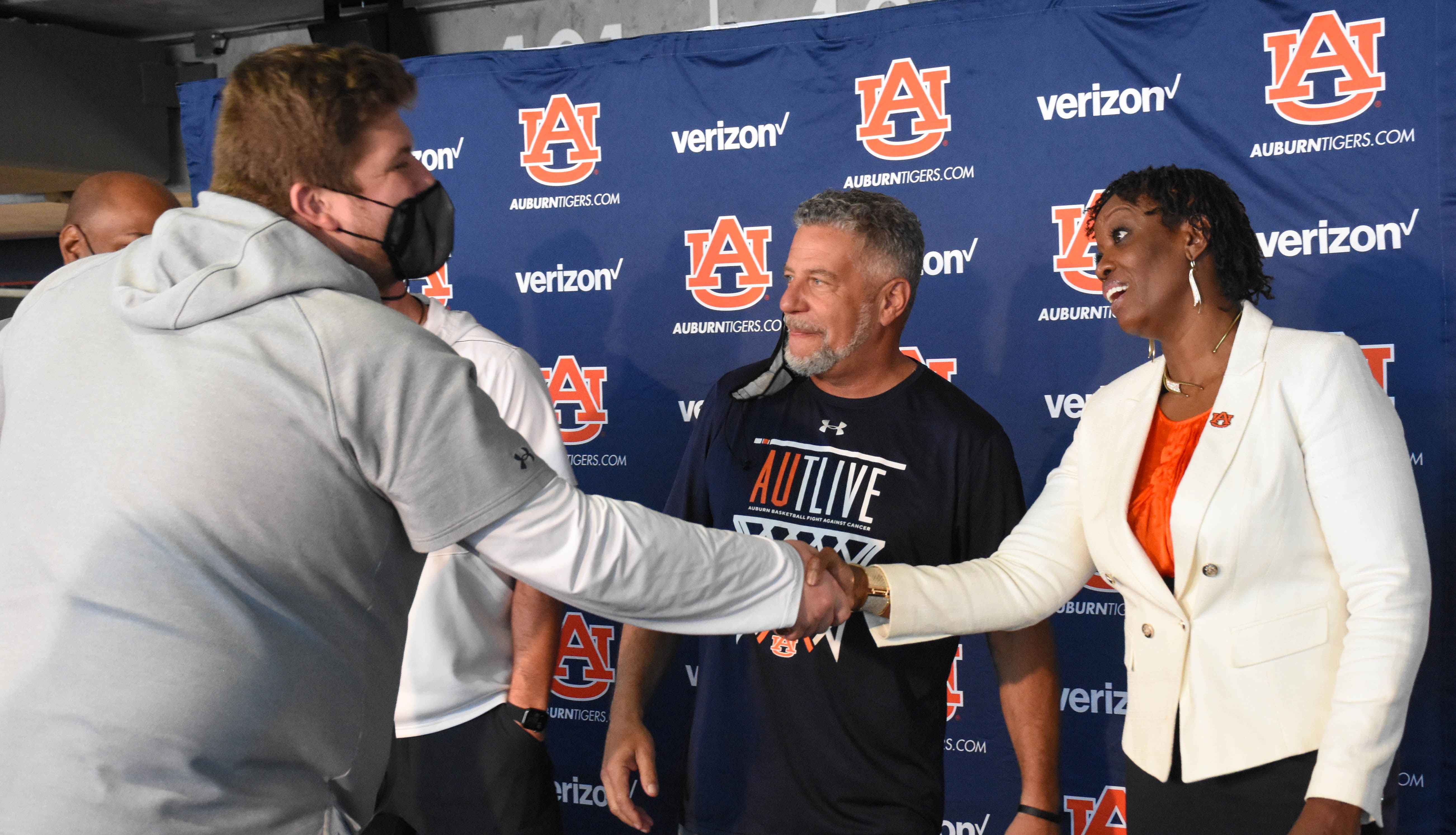 Johnnie Harris introductory press conference - al.com