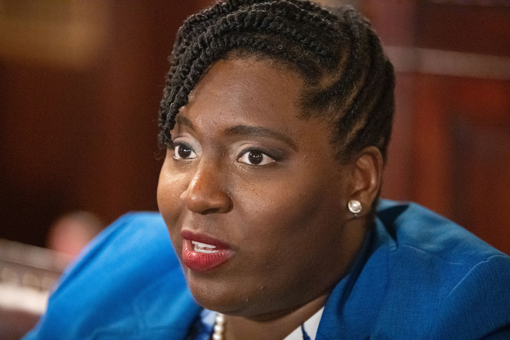 Gov. Shapiro meets with new Pa House Speaker Joanna McClinton ...