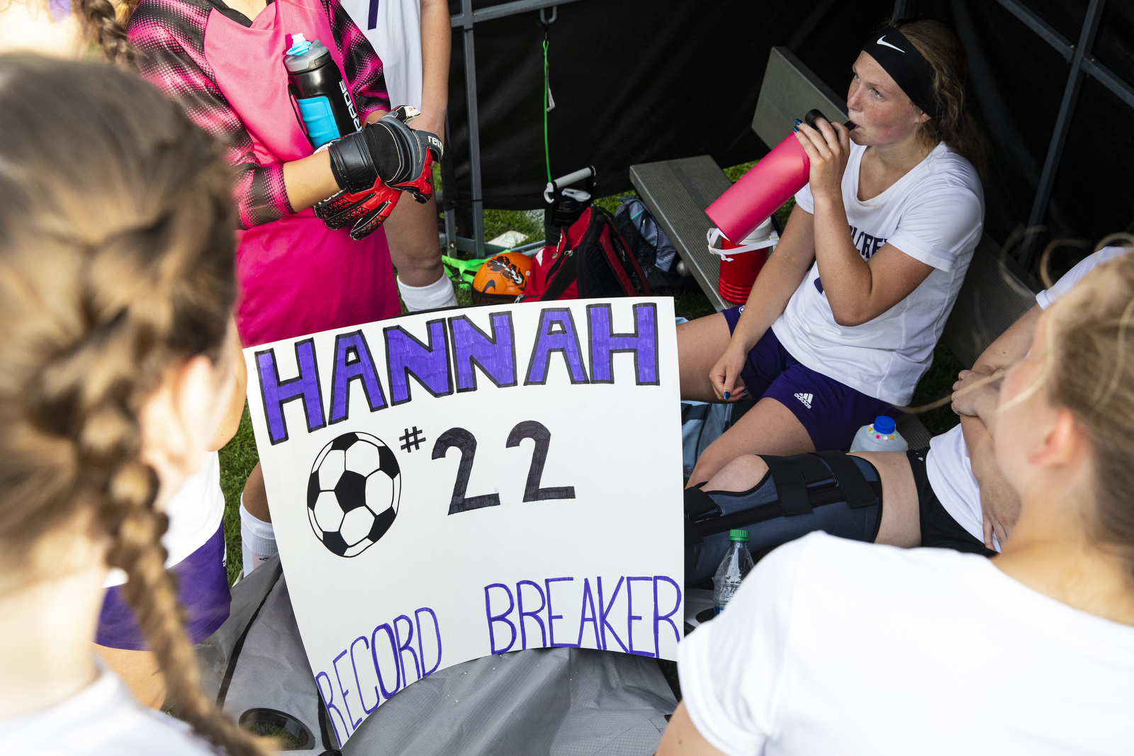 Schoolcraft defeats Parchment 8-1, Thompson breaks record for most ...