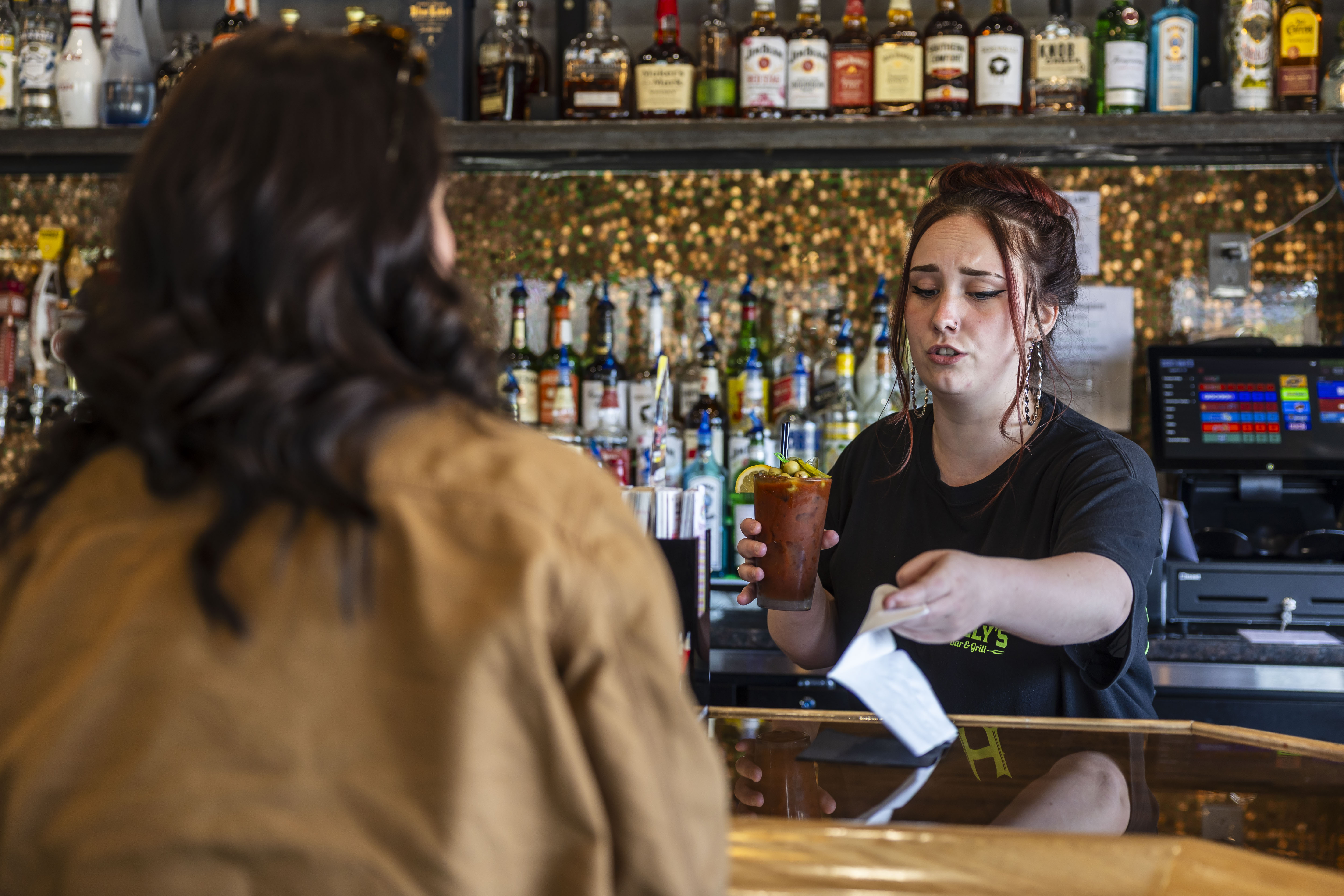 LOCAL EATS: Saginaw’s Holly’s Bar & Grill - mlive.com