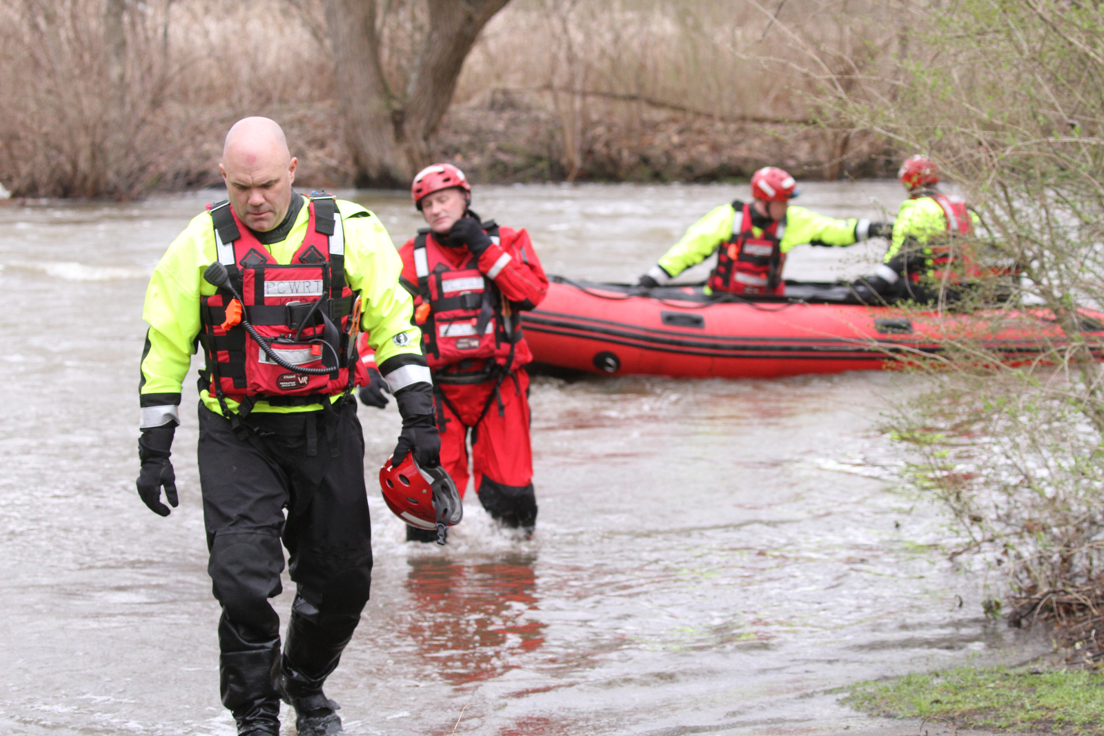 Kent FD river rescue practice - cleveland.com