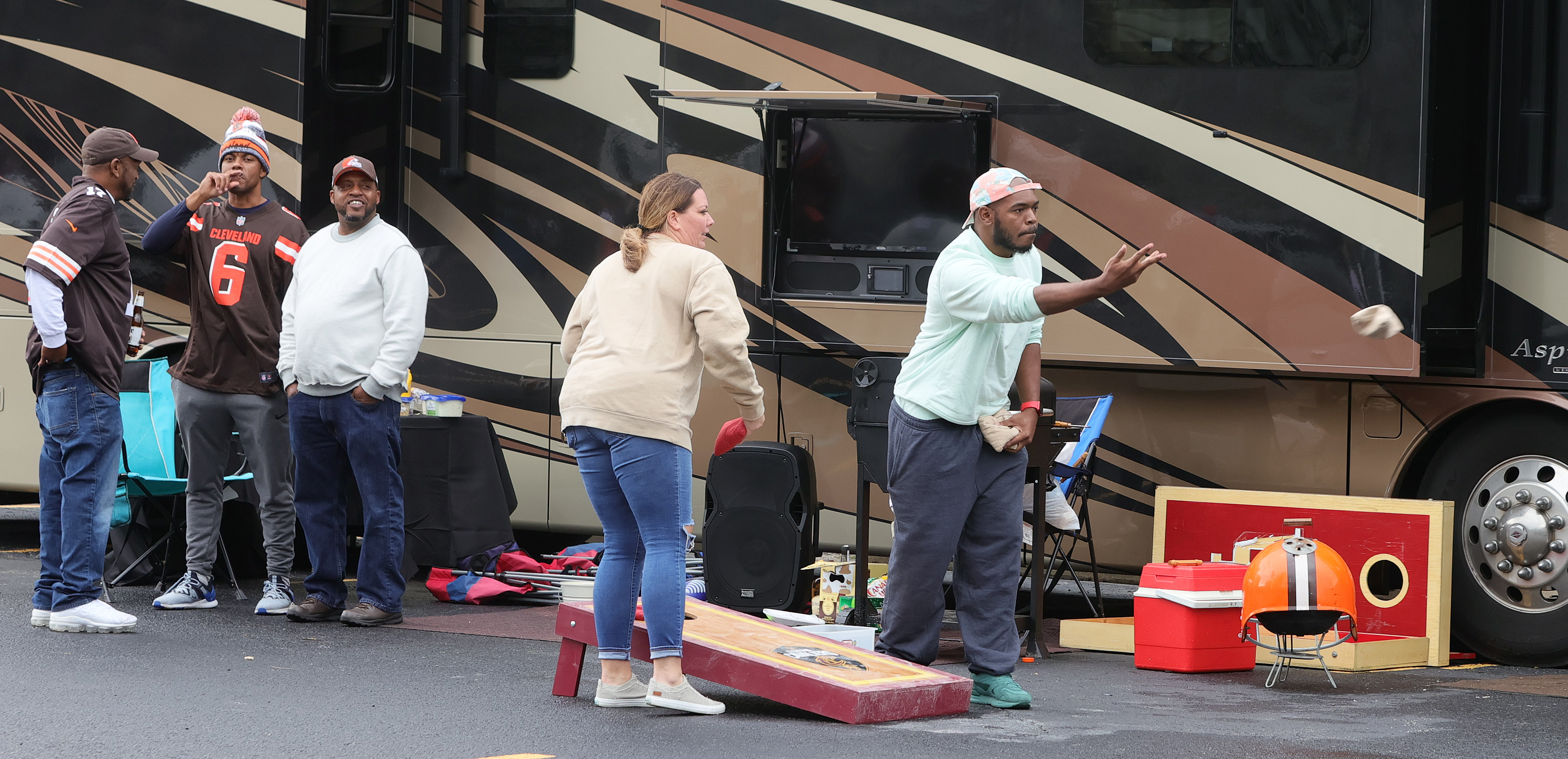 Tailgating at The Pit lot, October 17, 2021 - cleveland.com