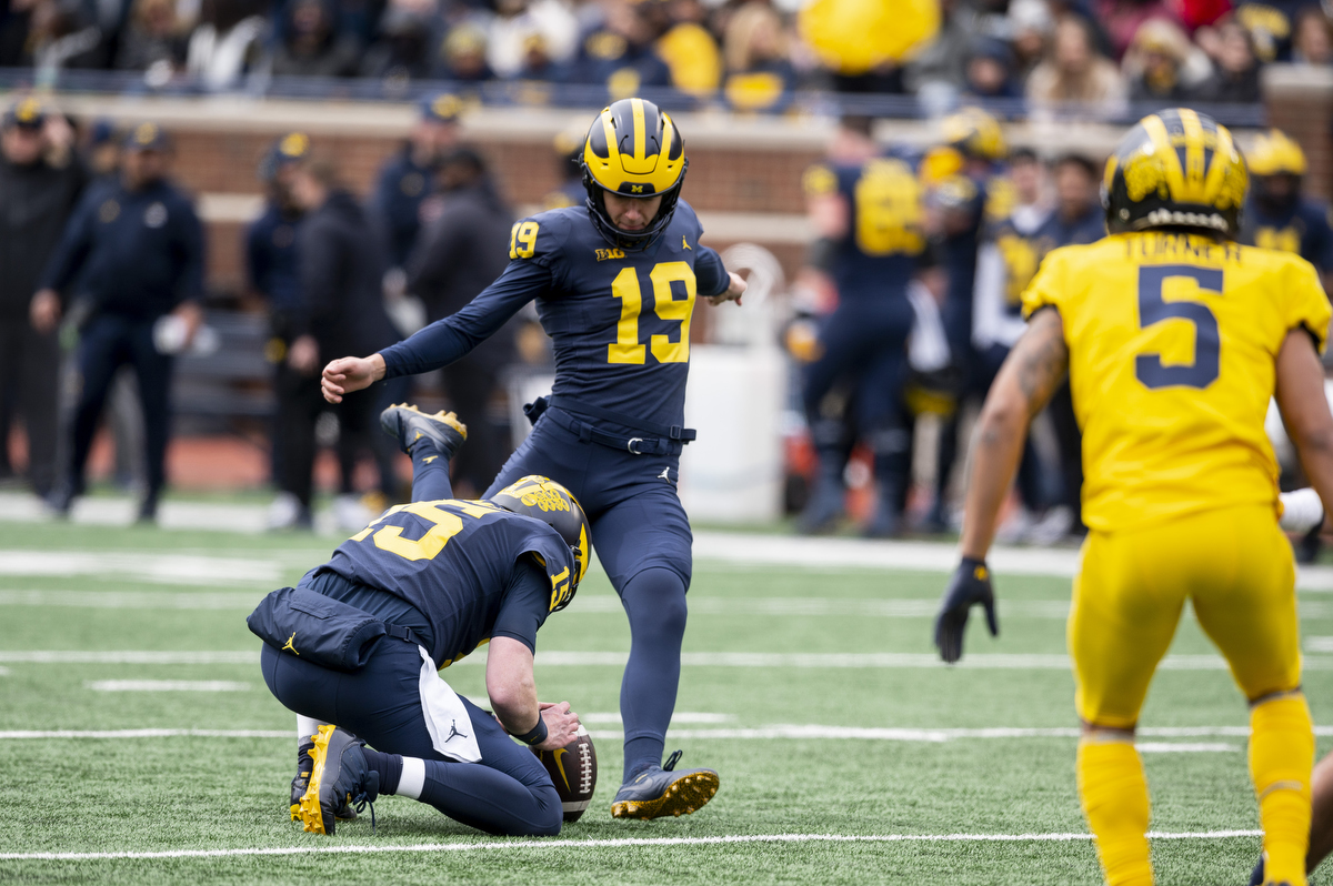 Michigan spring football game - mlive.com