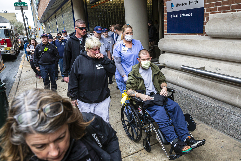 Middletown firefighter Shawn Menear gets hero’s homecoming - pennlive.com