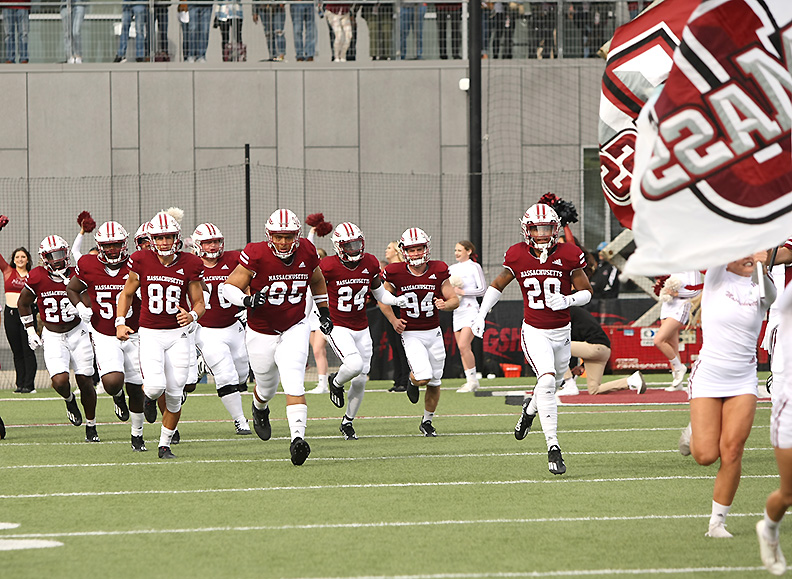 UMass Football vs UConn 10/9/21 - masslive.com