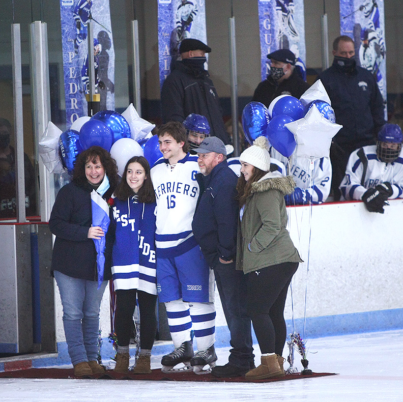 Minnechaug vs West Springfield Hockey 2/27/21 - masslive.com