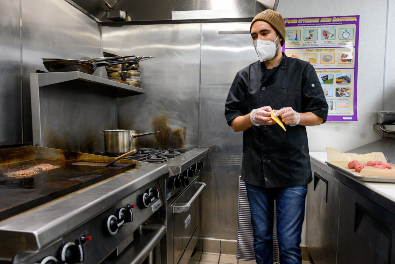 Moe's Neighborhood Bar opens delivery-only ahead of space on North ...