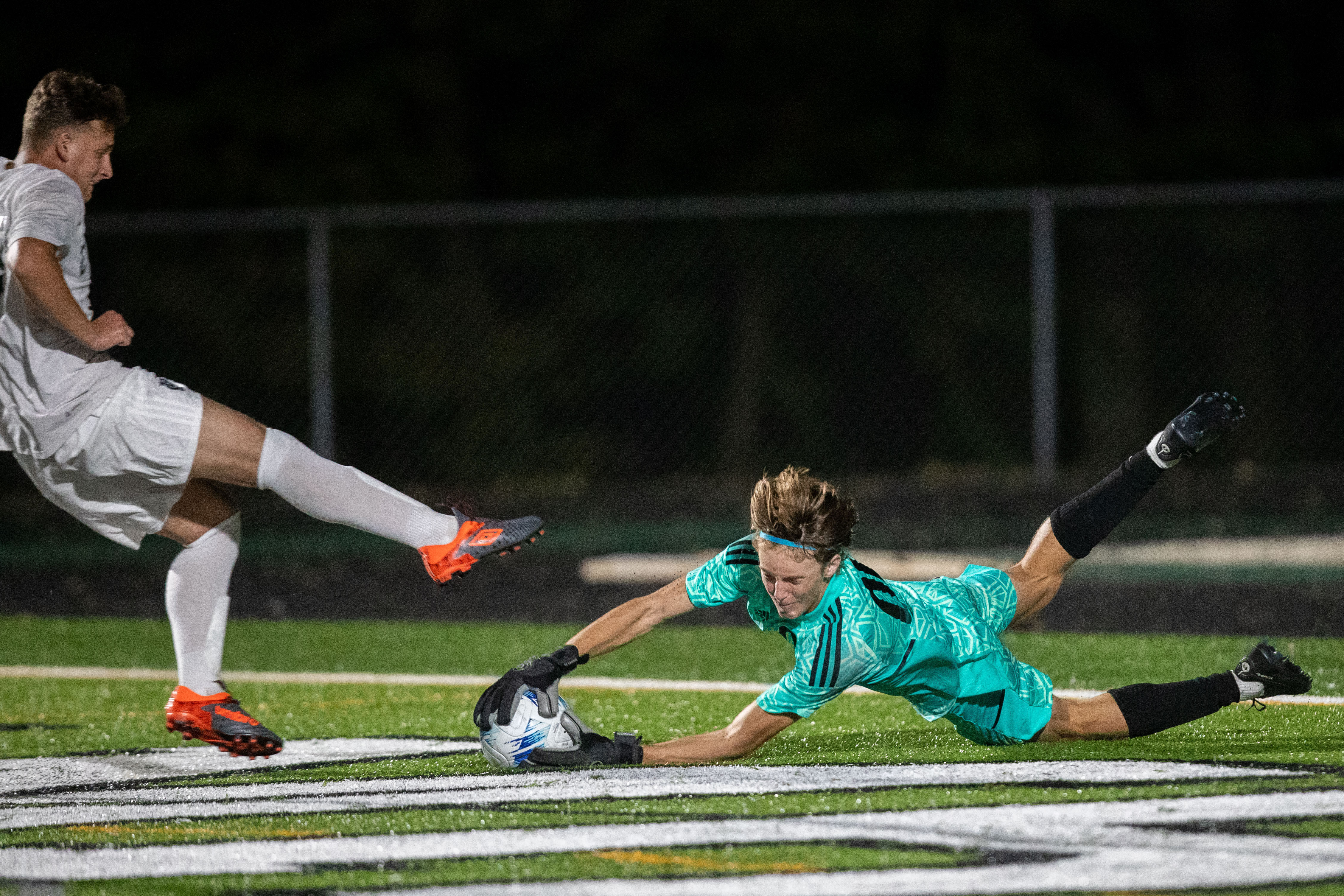 Trinity defeats Harrisburg, 5-3, in boys soccer matchup - pennlive.com