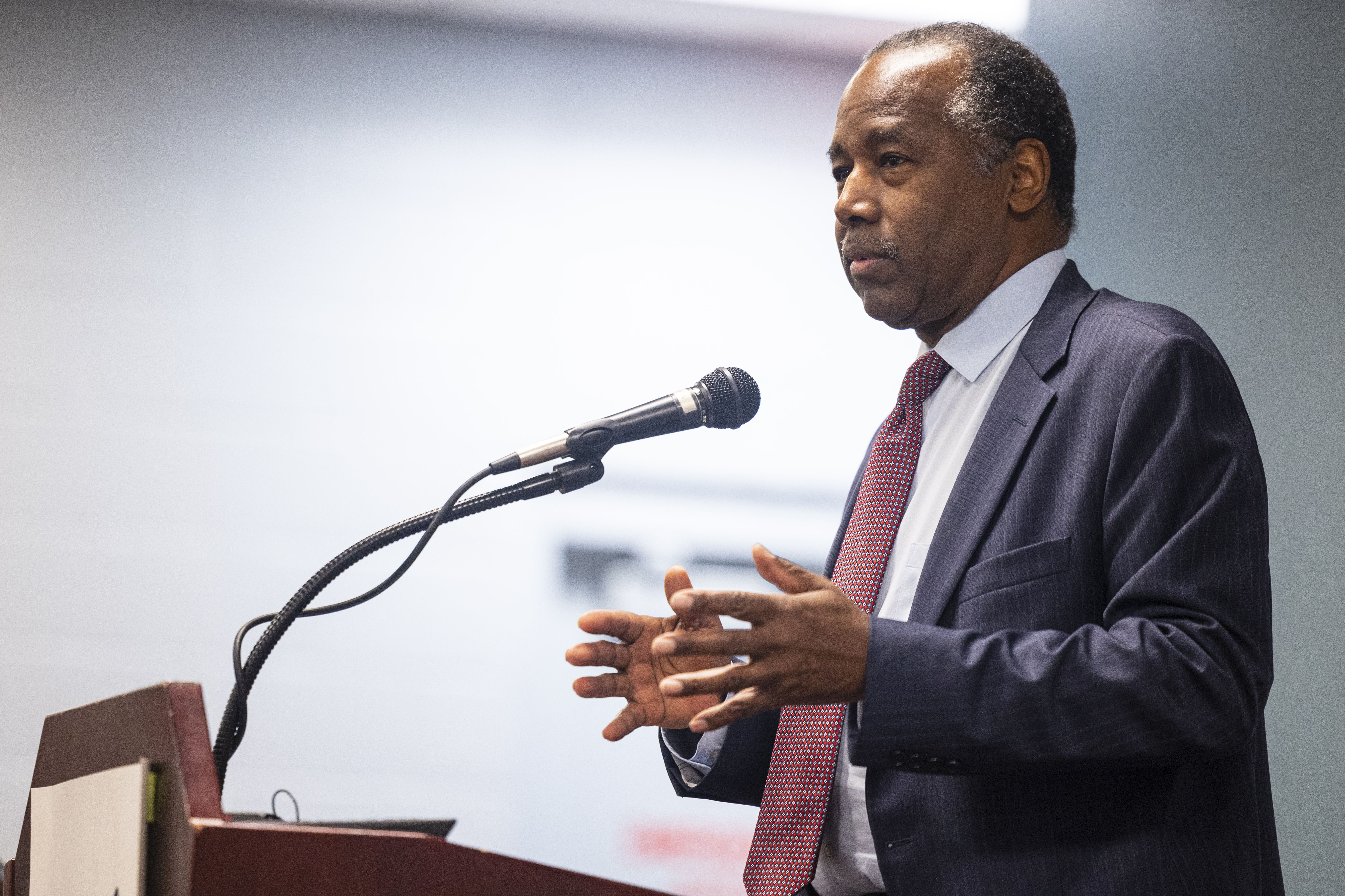Ben Carson comes to West Michigan for rally with Congressional ...