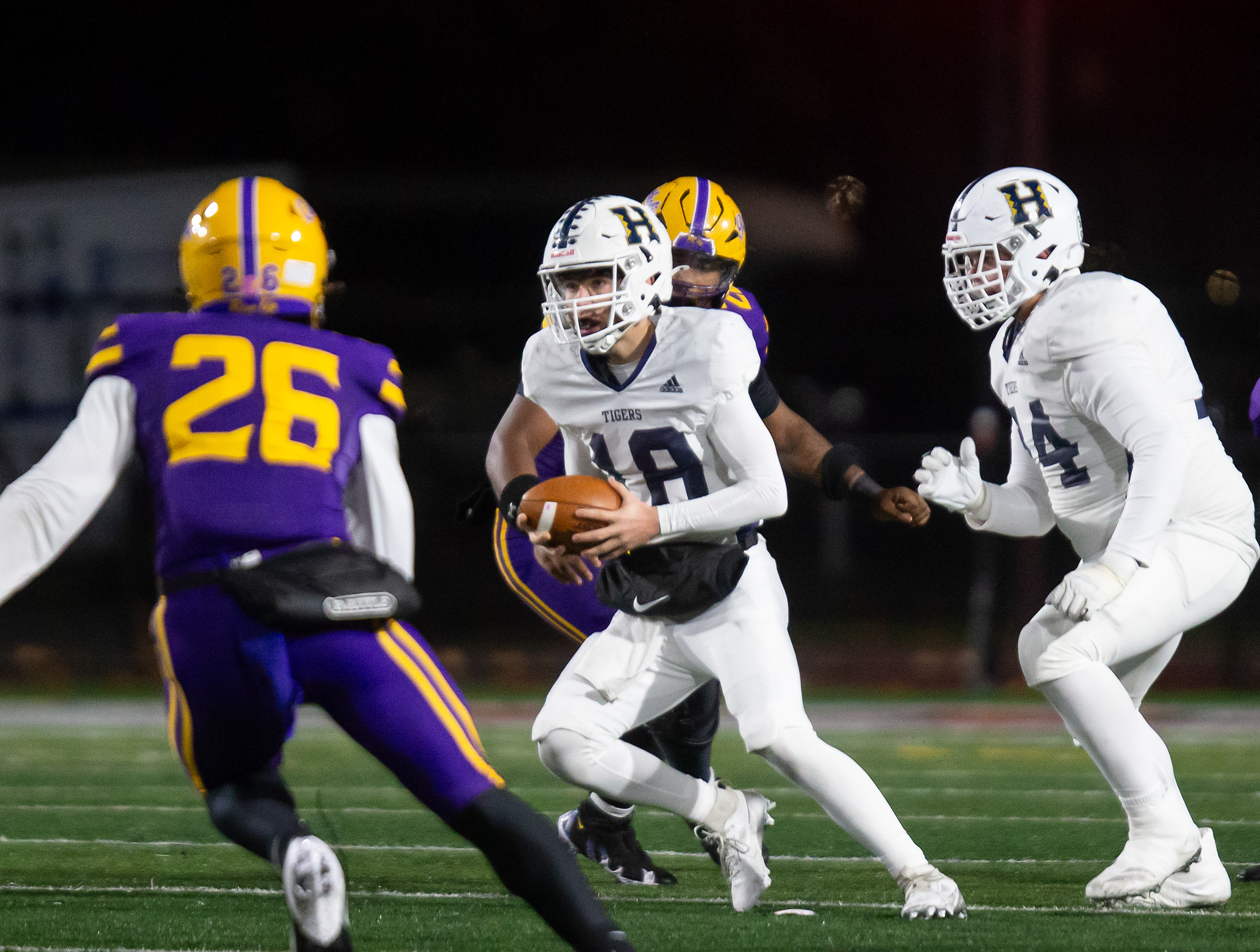 Roman Catholic defeats Hollidaysburg 48-14 in PIAA 5A high school ...