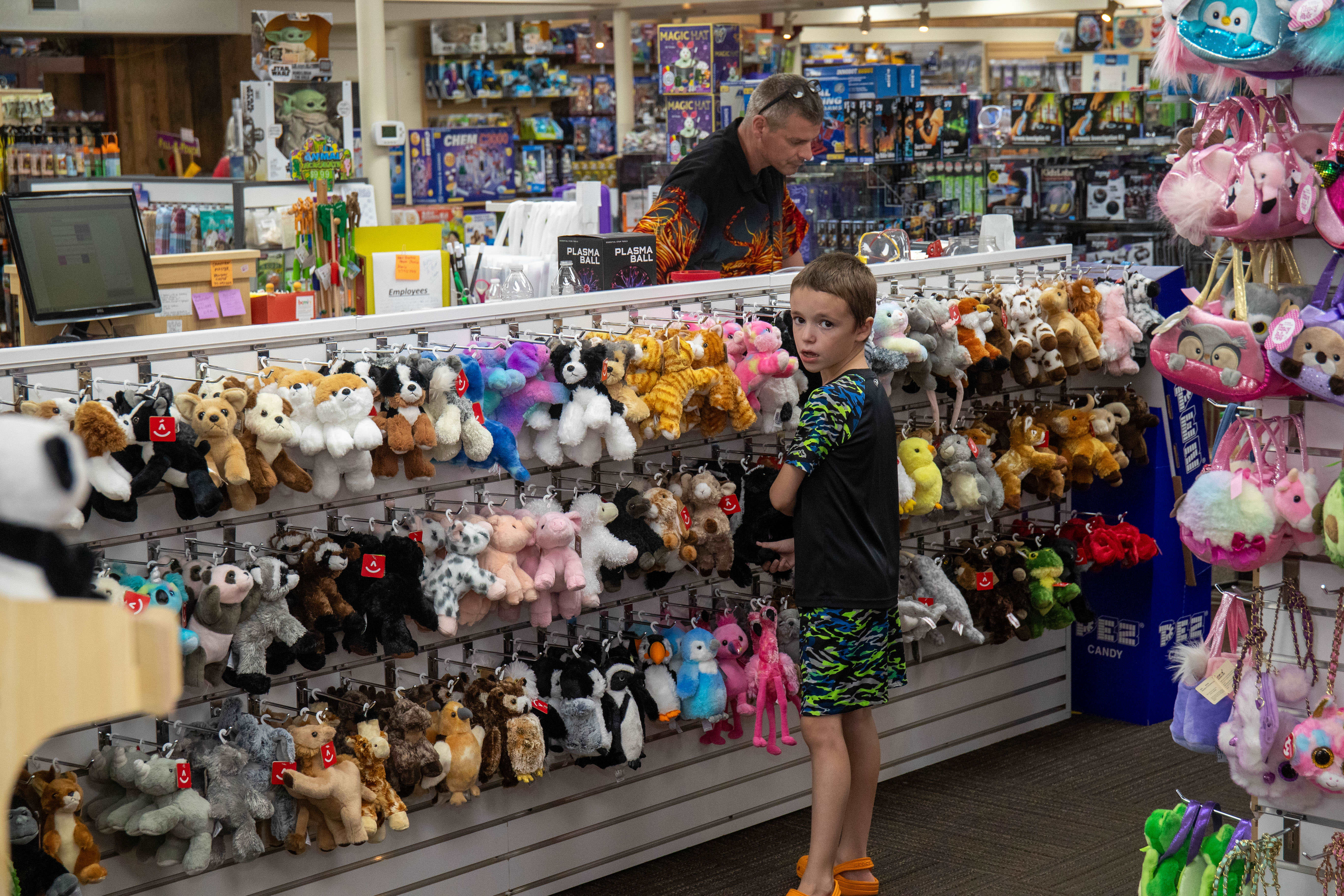 PennLive tours the new Toys on the Square store in Hummelstown ...