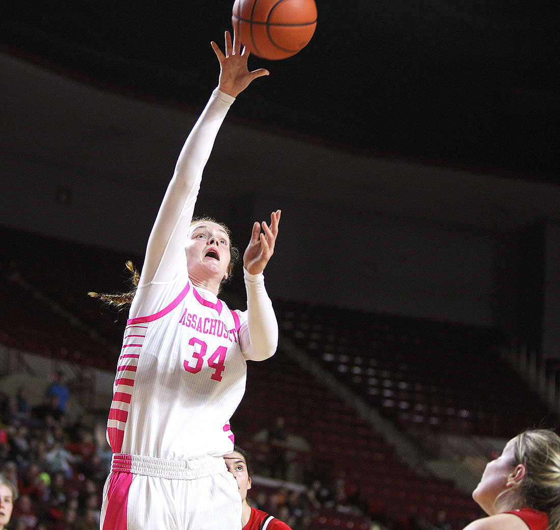 UMass Women's Basketball vs Davidson 2/19/23 - masslive.com