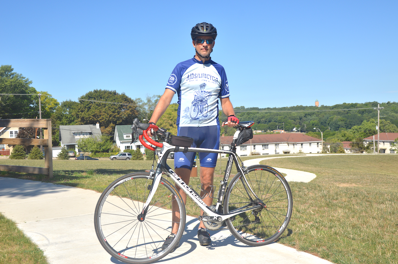 Kalamazoo man raises money for Black Lives Matter movement with 1,000 ...