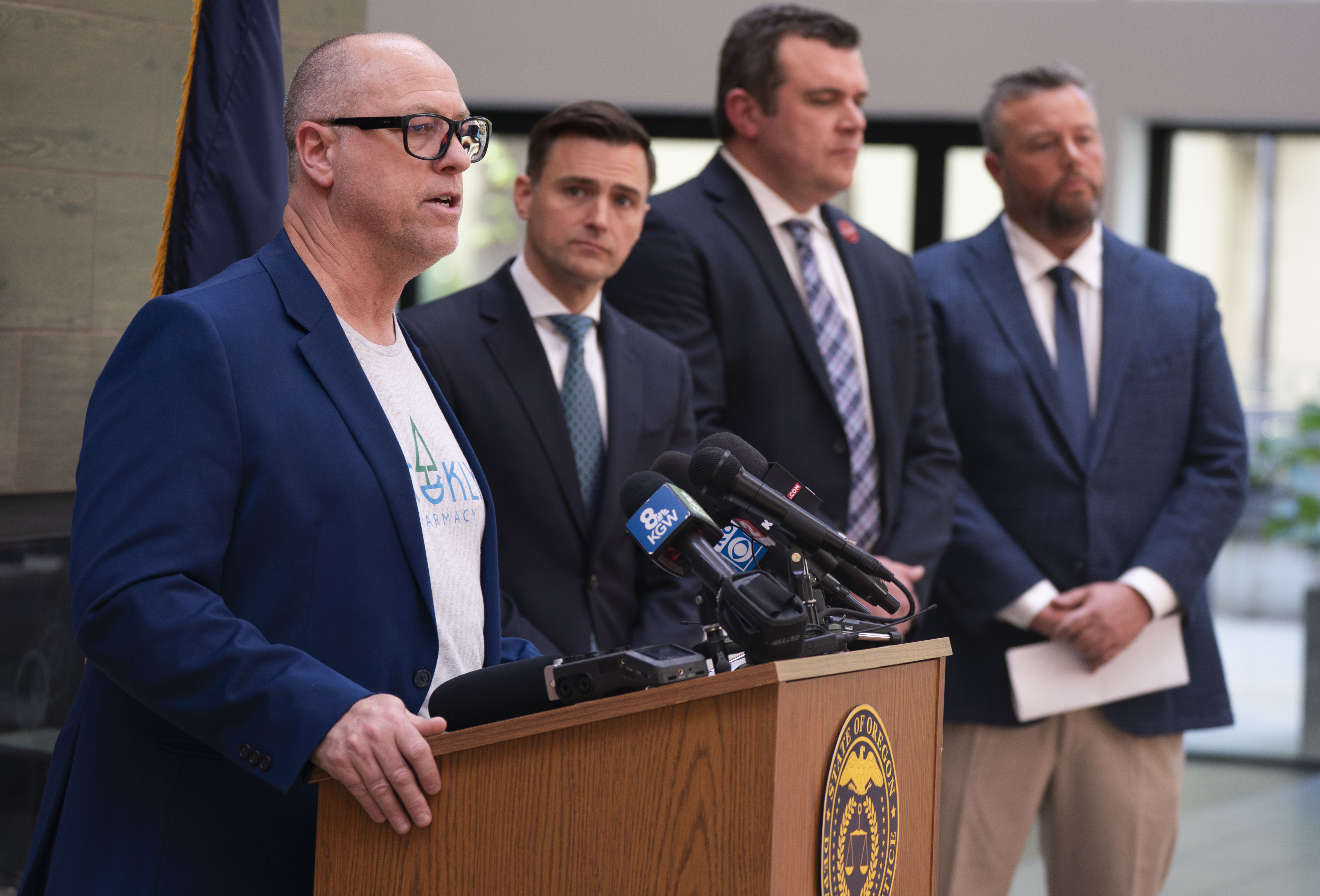 Oregon Attorney General Dan Rayfiled files lawsuit against Trump ...