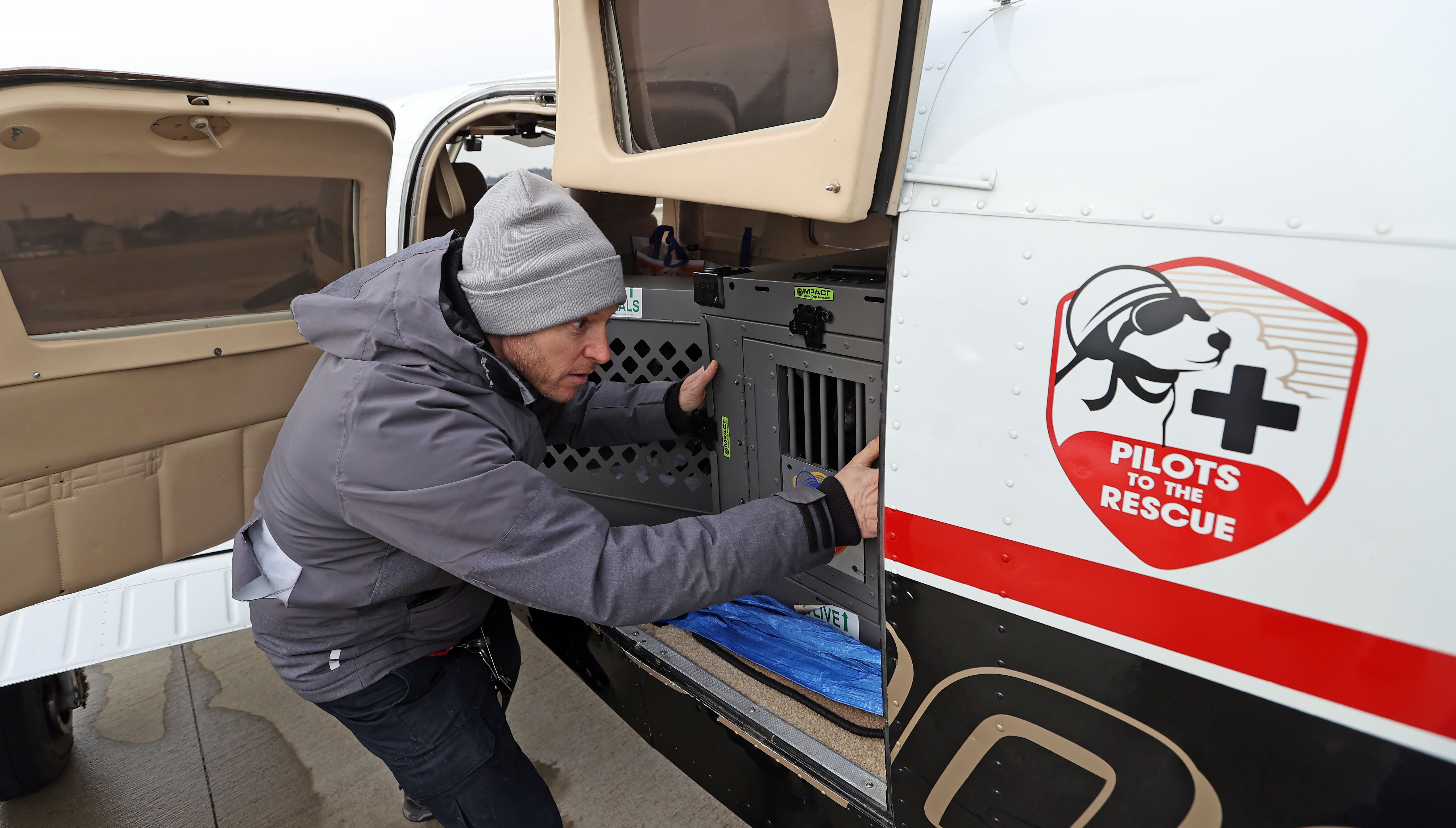 Guiding Eyes for the Blind flies in dogs to Cleveland, January 12, 2022 ...