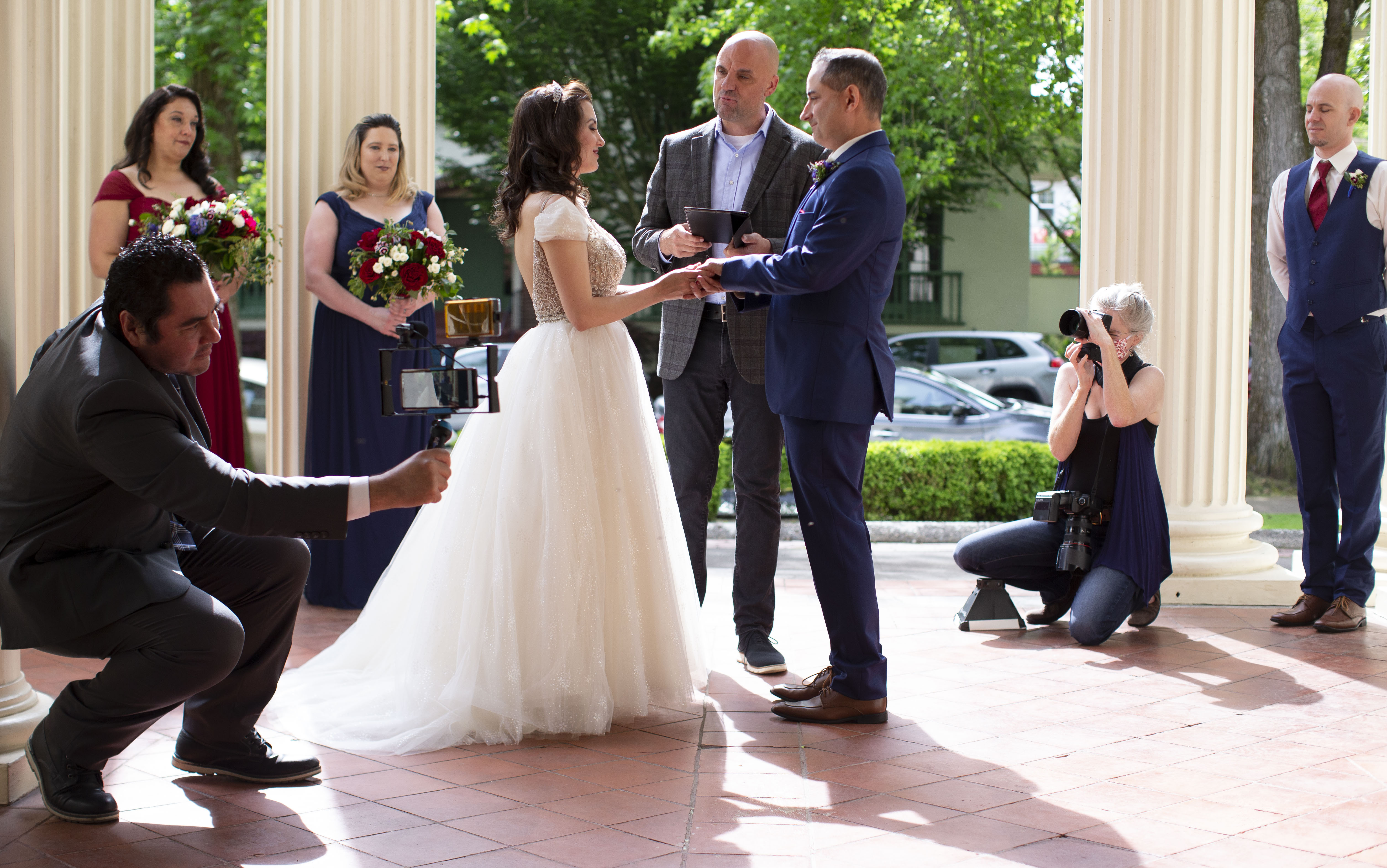 Couple holds Zoom wedding in coronavirus pandemic - oregonlive.com