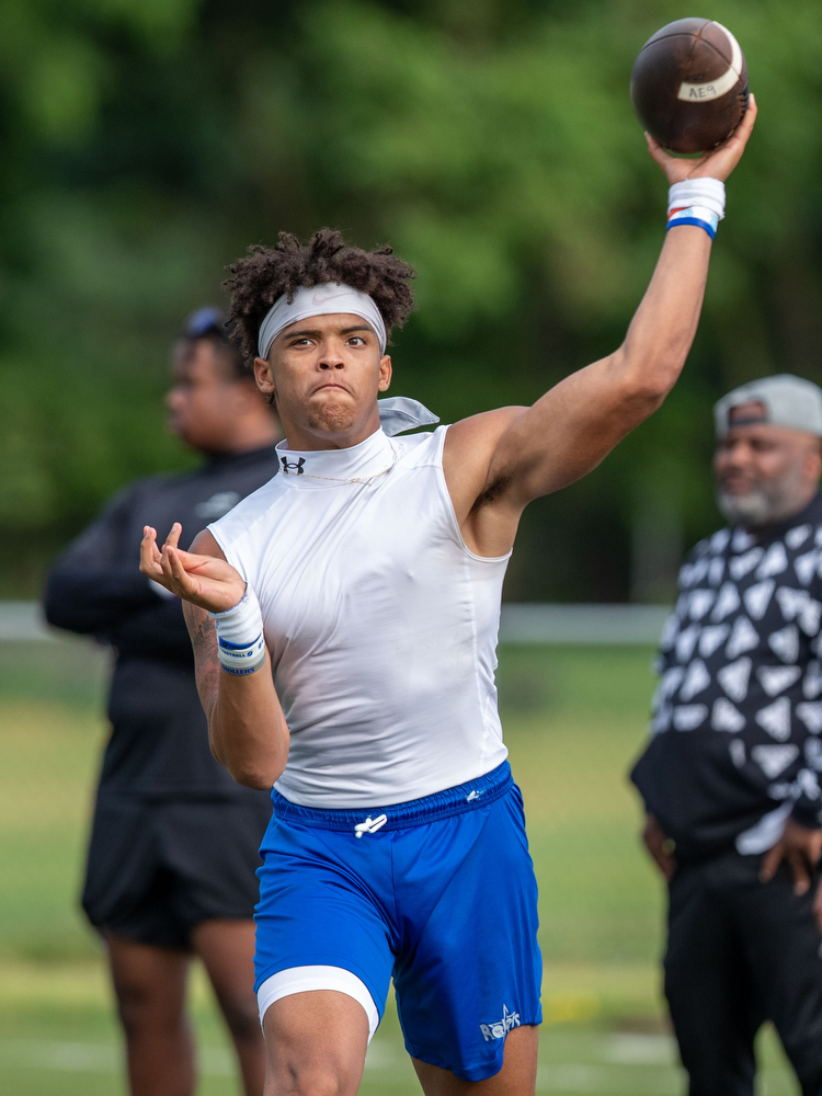 Harrisburg meets Steel-High in a 7x7 scrimmage - pennlive.com