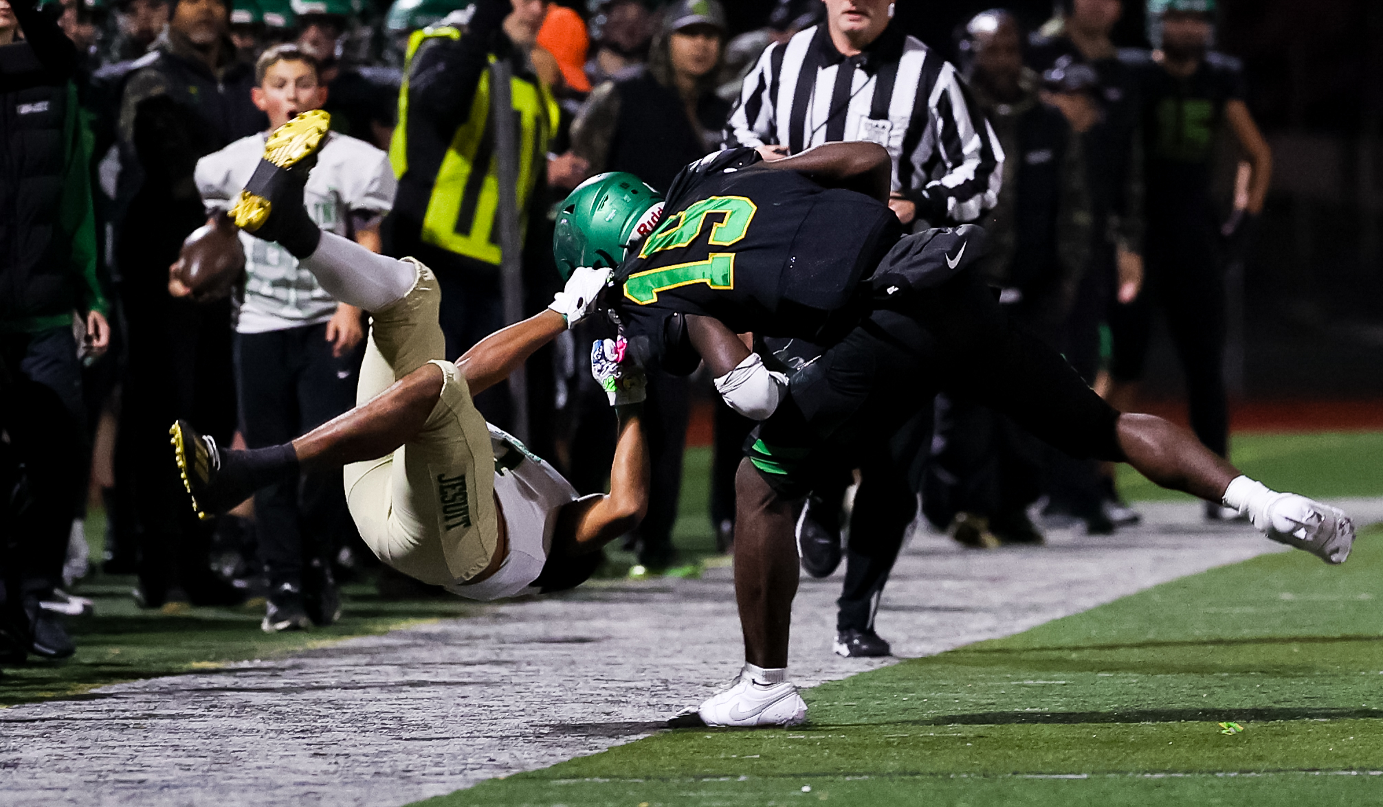 Oregon high school football: West Linn Lions vs Jesuit Crusaders ...