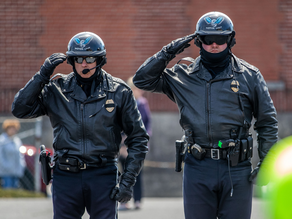 Crowds line Rt 422 to honor slain Lebanon policeman - pennlive.com