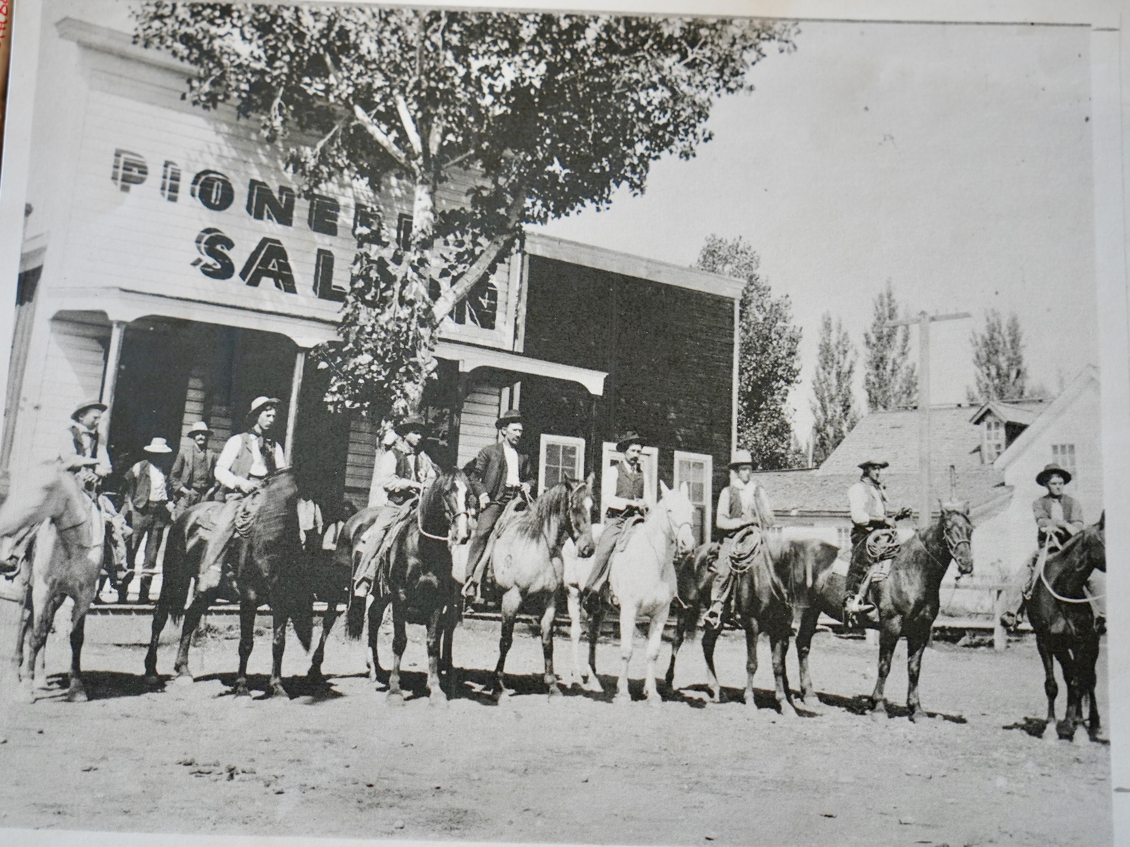 Pioneer Saloon - oregonlive.com
